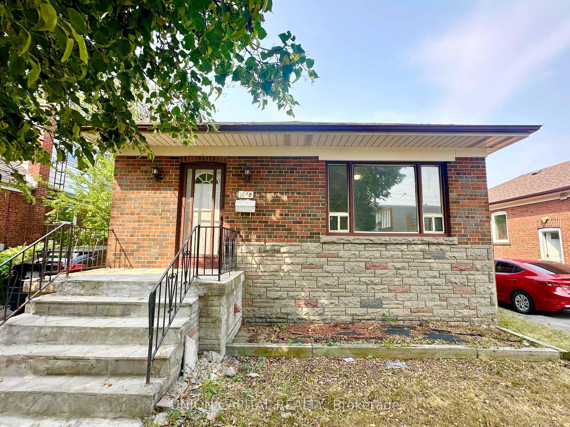 Main Floor - 1048 Kennedy Road, Toronto, ON M1P 2K7