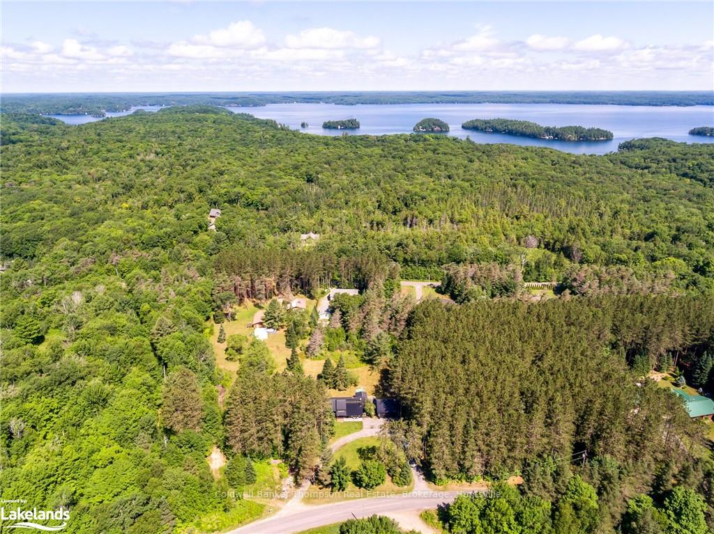 1049 LAWRENCE PIT Road, Muskoka Lakes, ON P0B 1M0