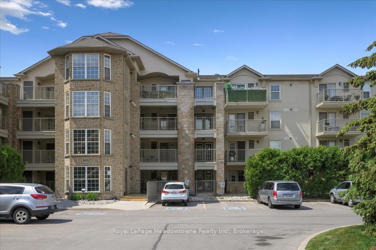 105 - 1450 Bishops Gate, Oakville, ON L6M 4N1