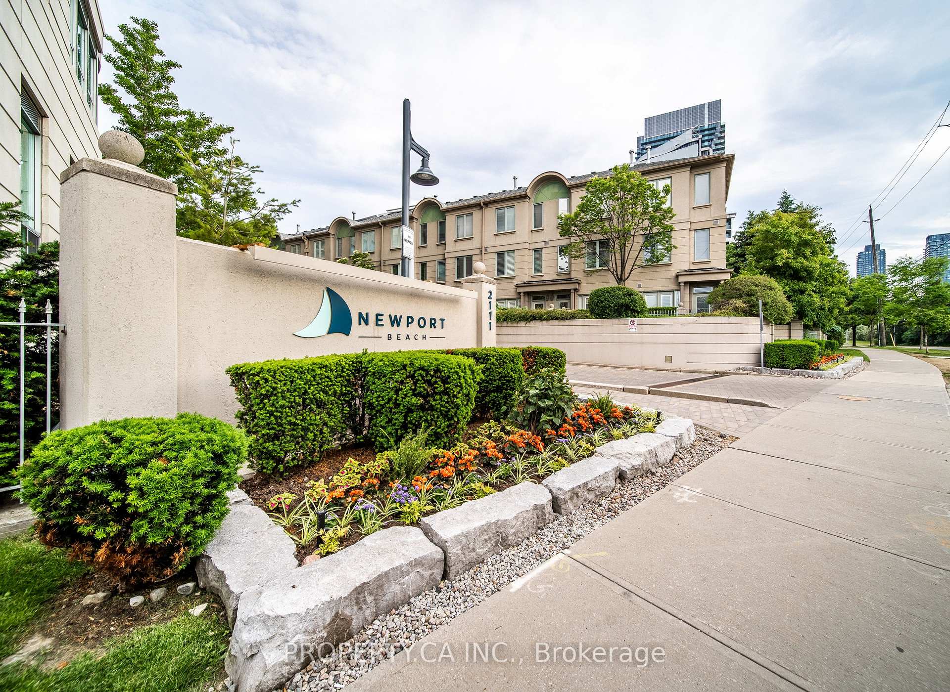 105 - 2111 Lakeshore Boulevard W, Toronto, ON M8V 4B2