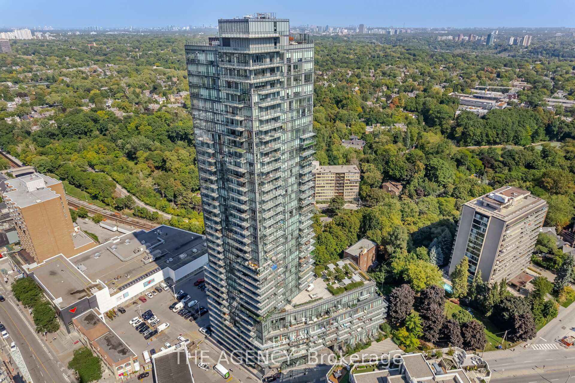 105 - 825 Church Street, Toronto, ON M4W 3Z4