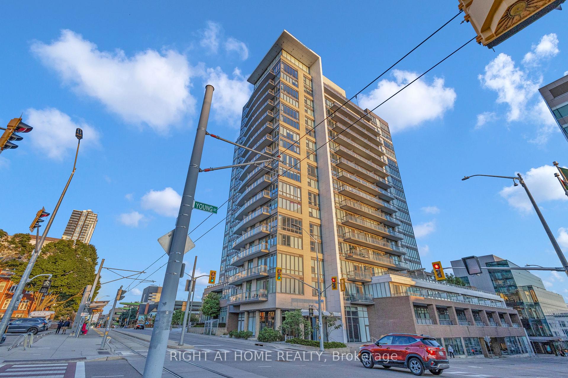 105 - 85 Duke Street W, Kitchener, ON N2H 0B7