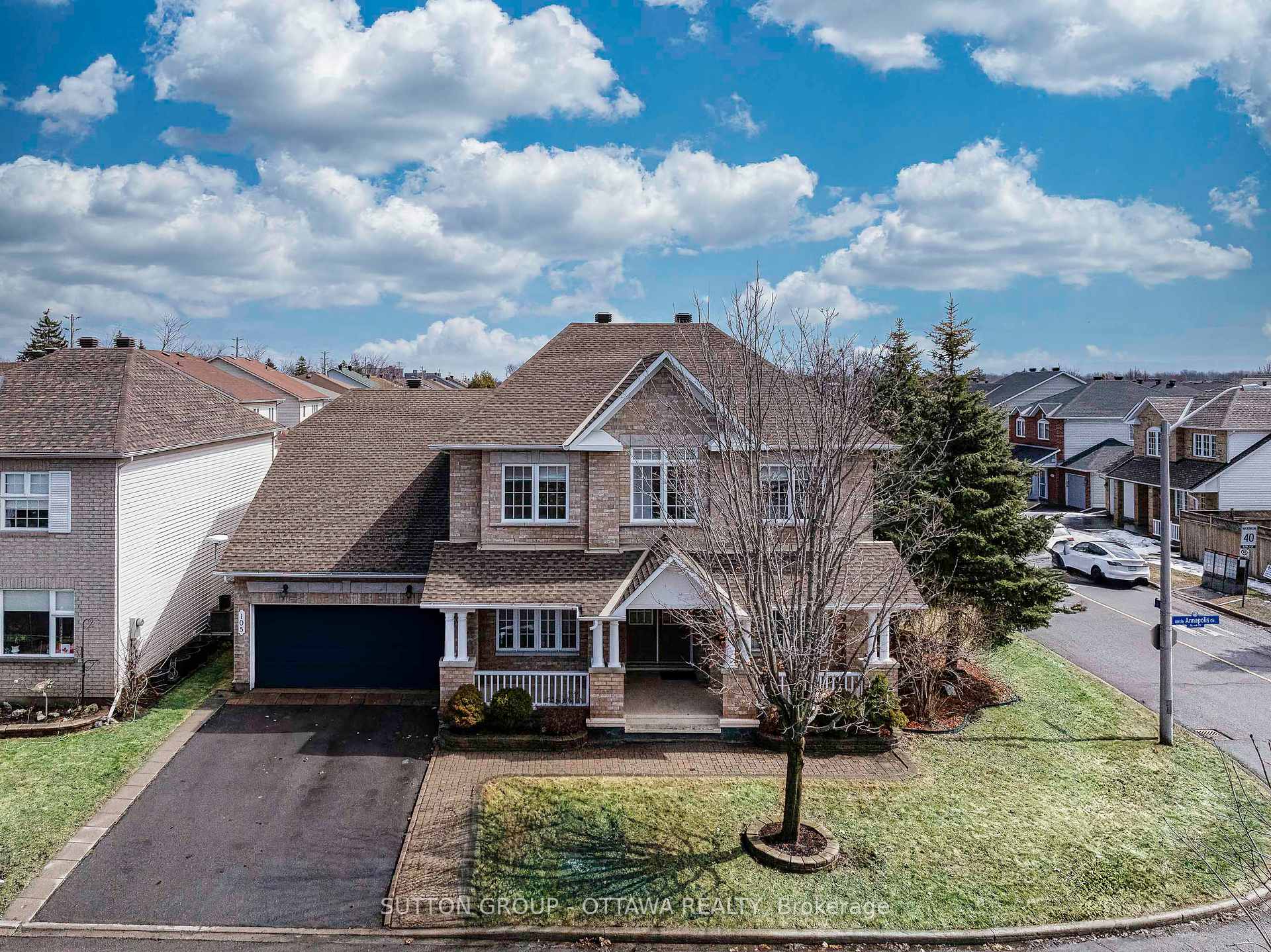 105 Annapolis Circle, Hunt Club - Windsor Park Village and Area, ON K1V 1Y9