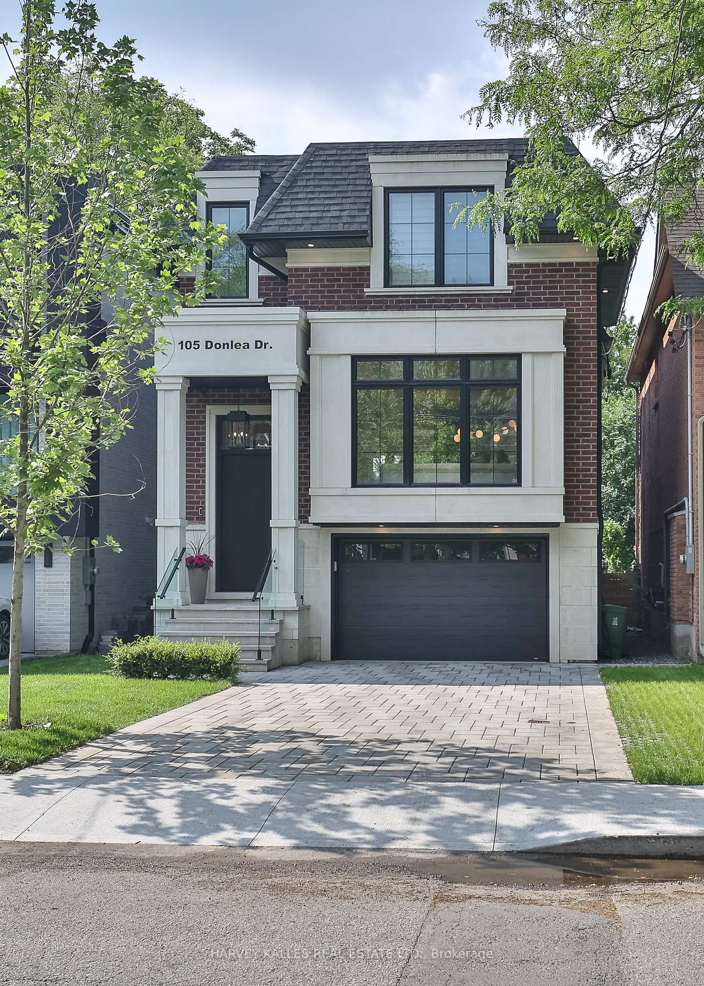 105 Donlea Drive, Toronto, ON M4G 2M6