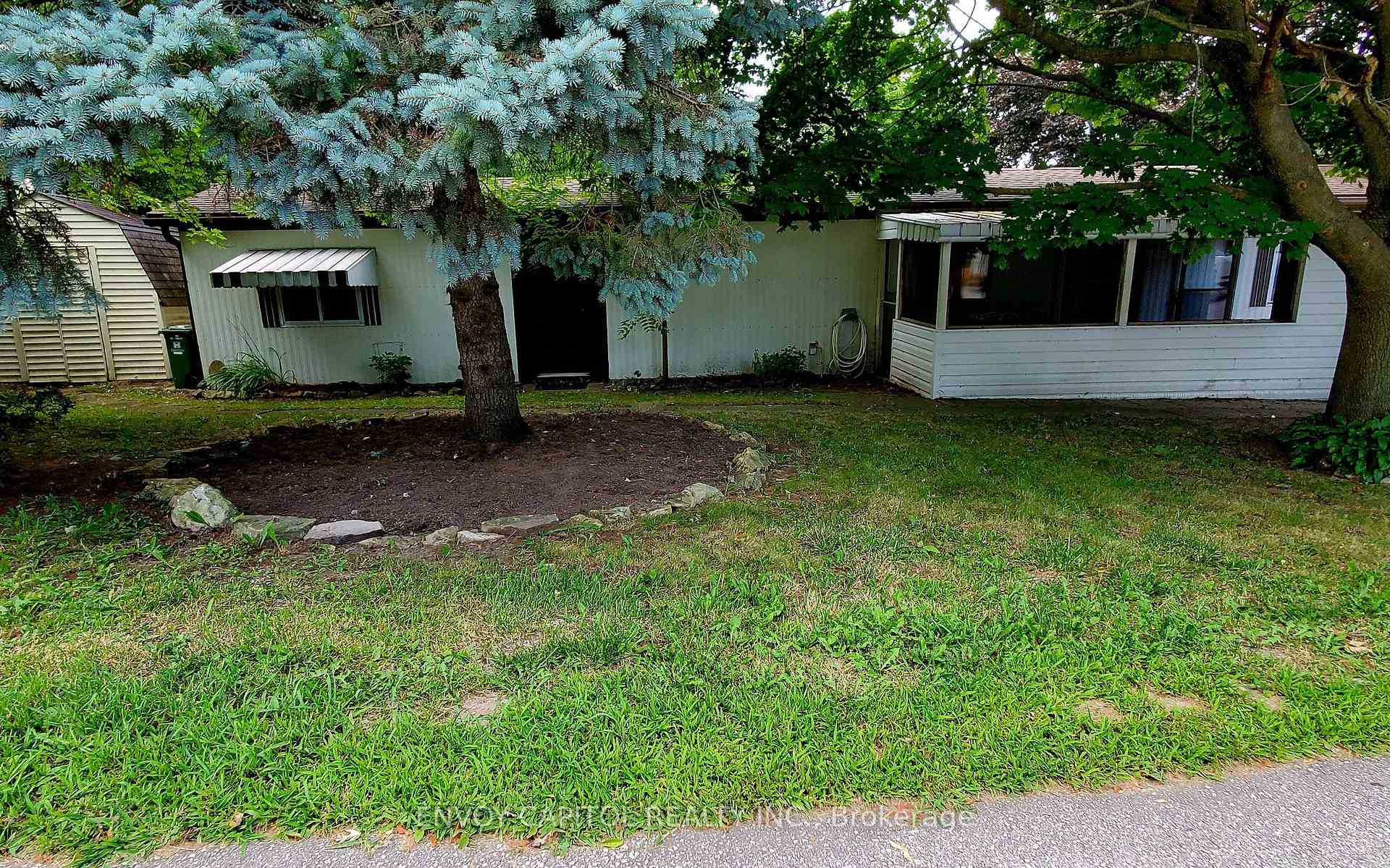 105 Maple Crescent, Hamilton, ON N0B 2J0