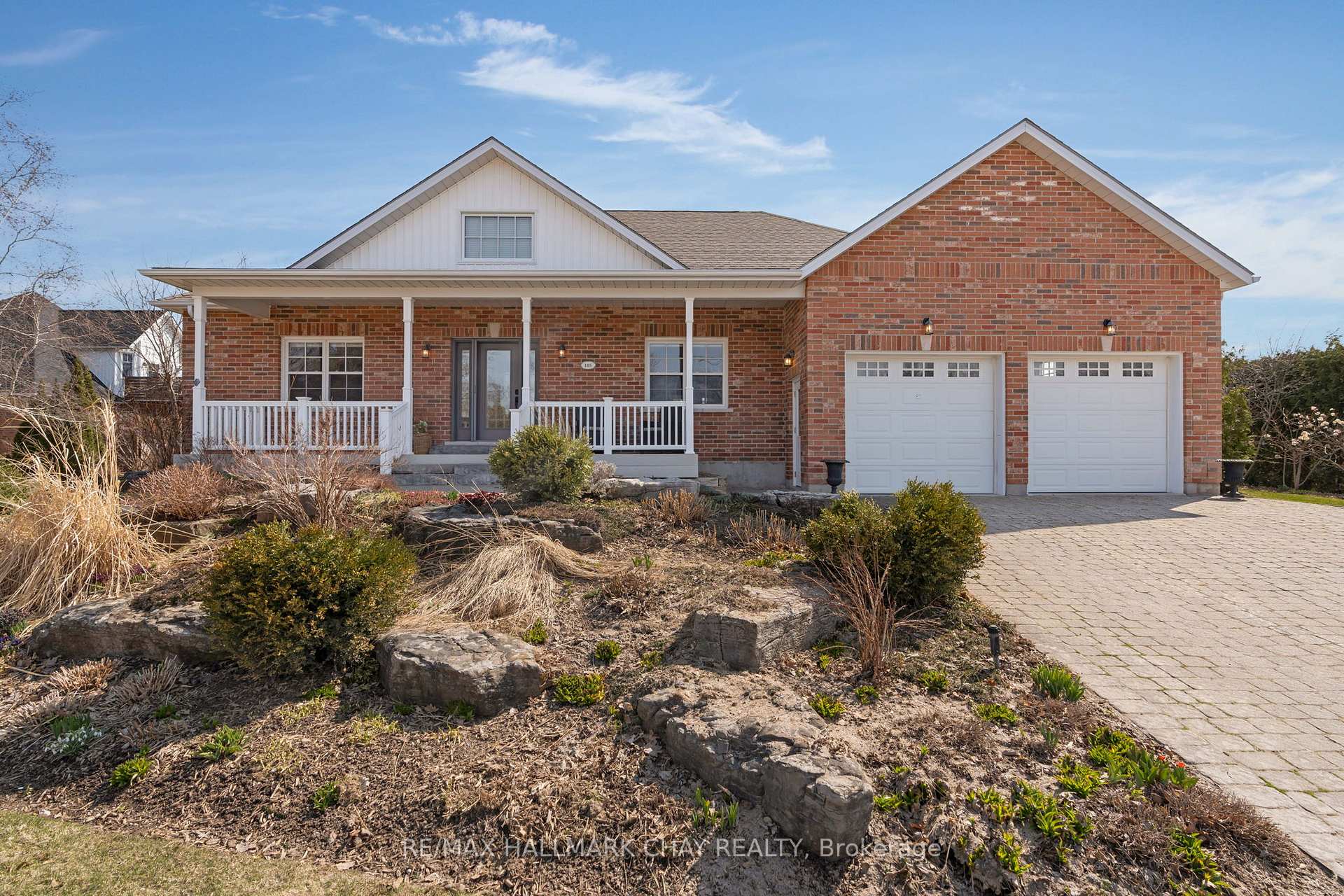 105 Mary Street, Clearview, ON L0M 1G0