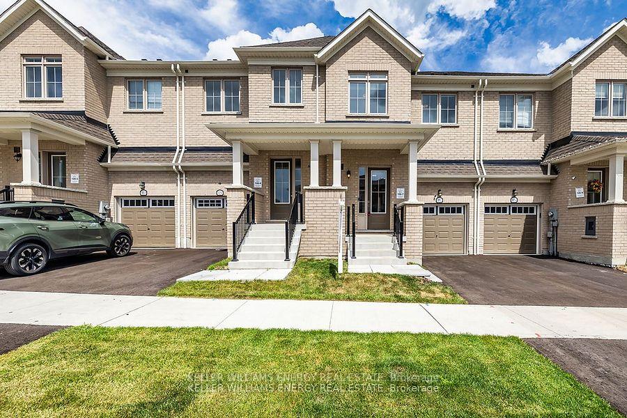 1052 Lockie Drive, Oshawa, ON L1L 0R9