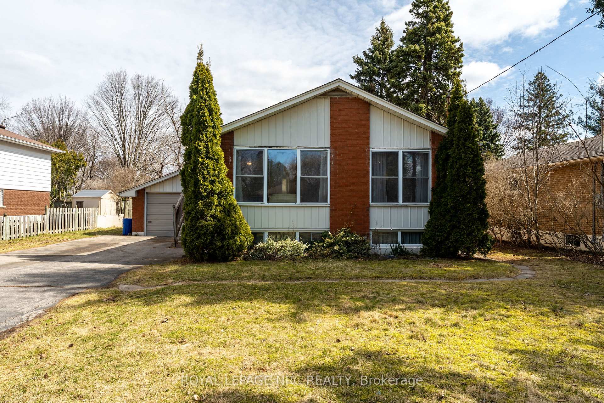 1053 Maplehurst Avenue, Burlington, ON L7T 3G3