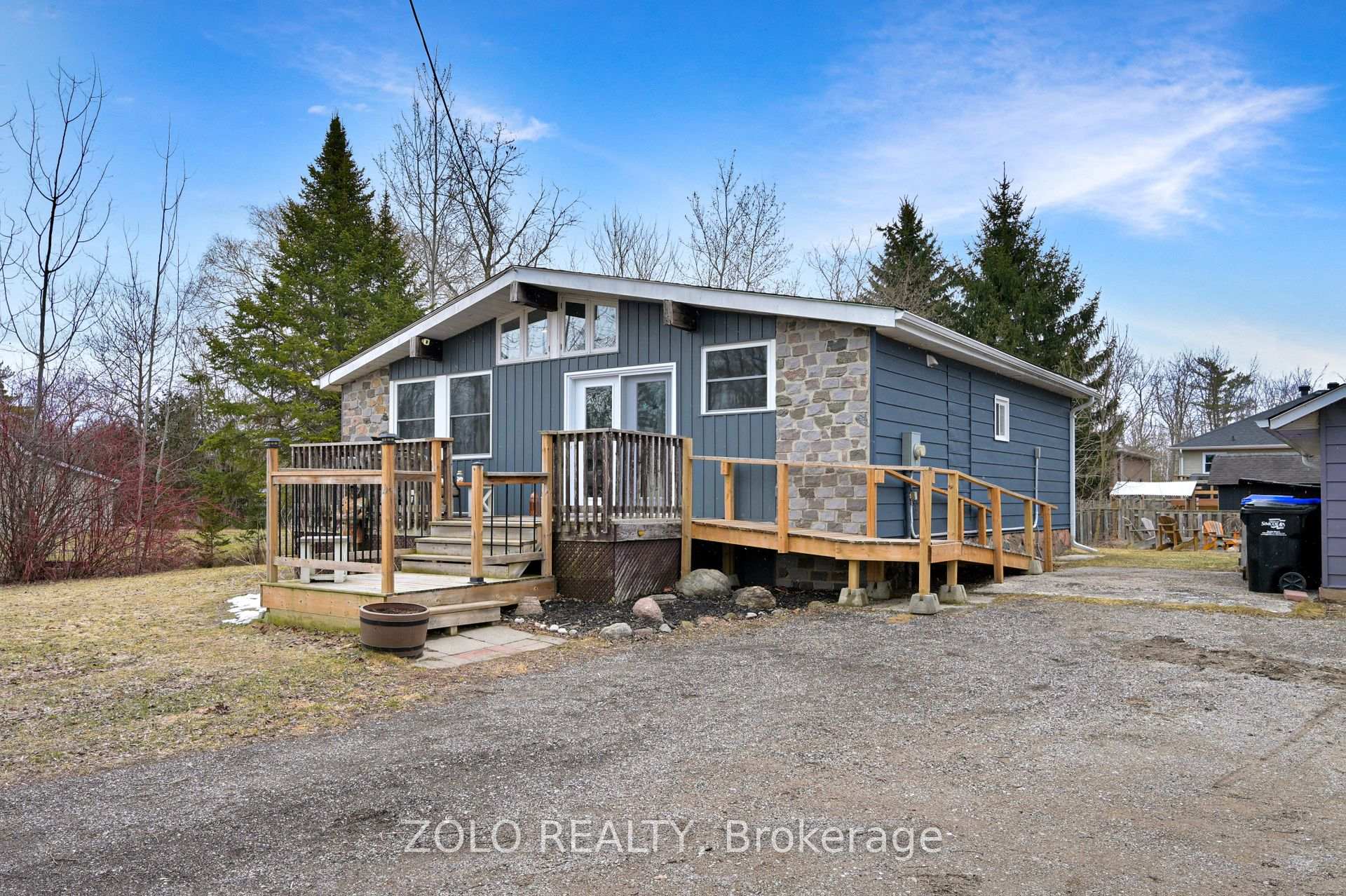 1055 Balsam Road, Innisfil, ON L0L 1C0