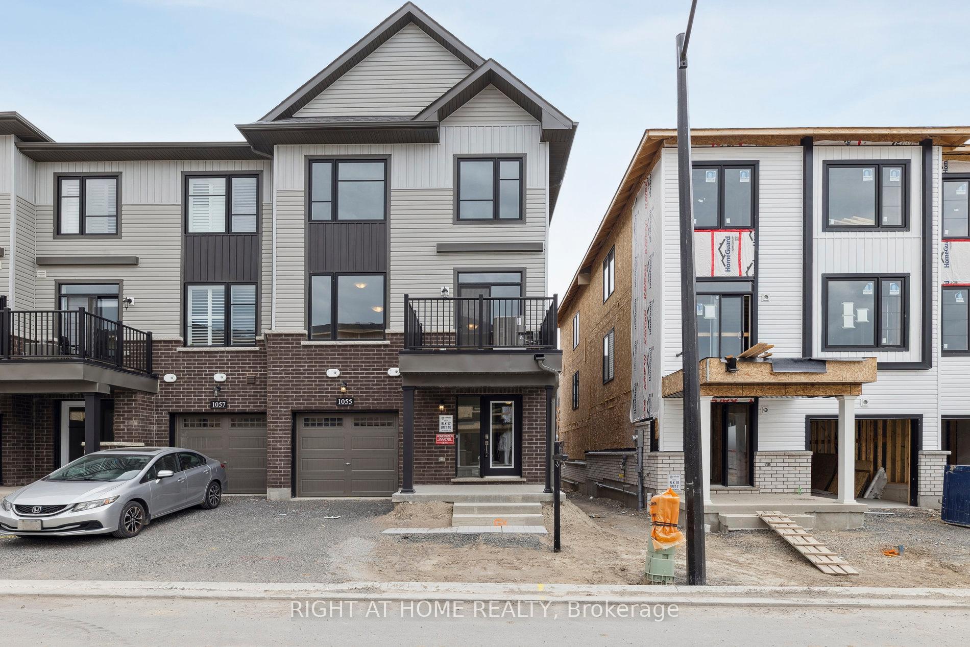 1055 Honeycomb Path, Oshawa, ON L1H 8L7