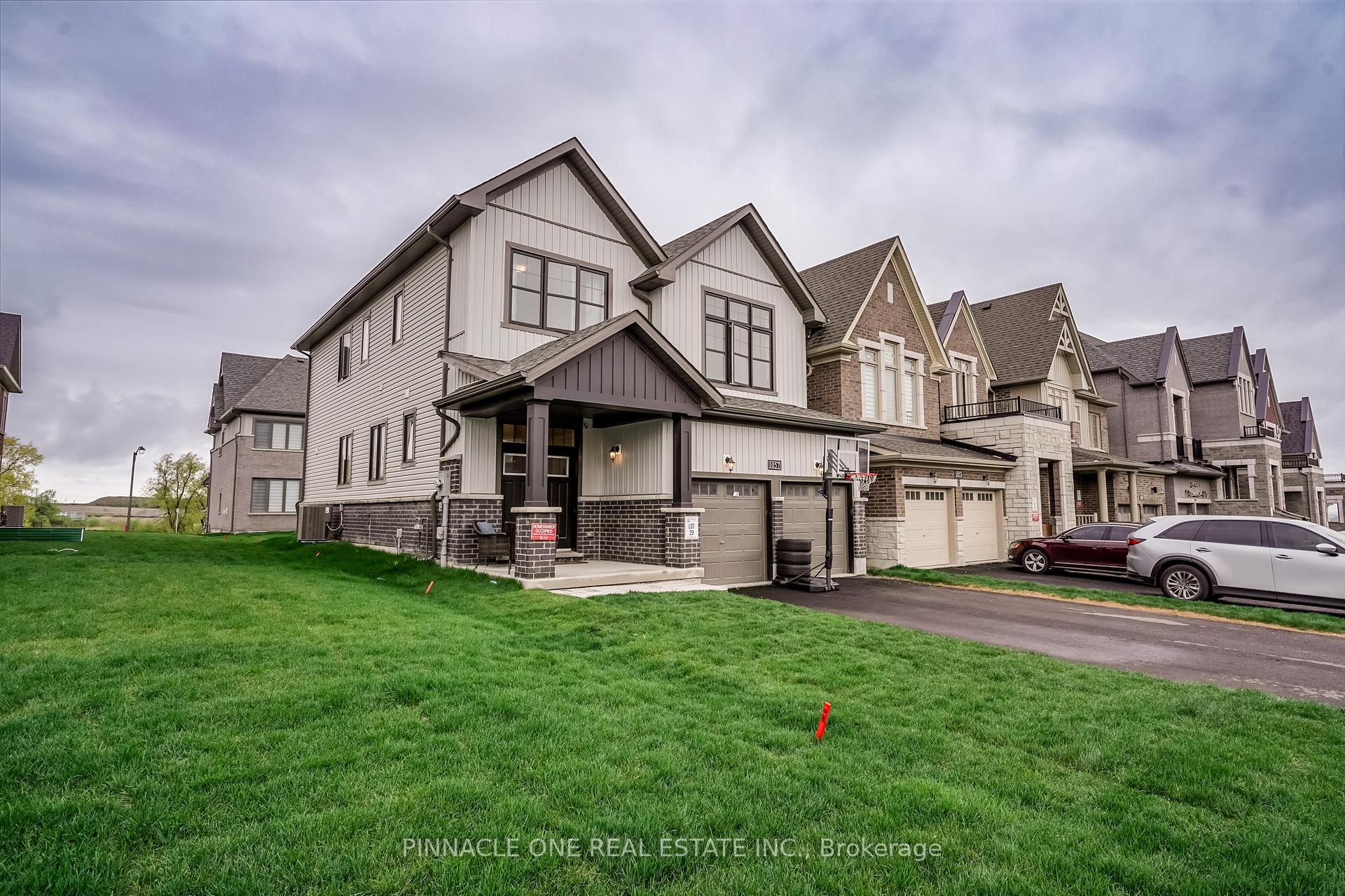 1057 Suddard Avenue, Oshawa, ON L1L 0V5