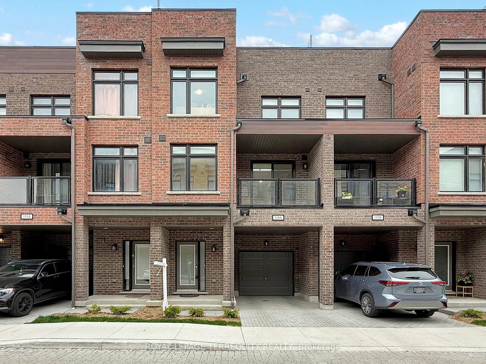 106 - 1865 Pickering Parkway, Pickering, ON L1V 0H2