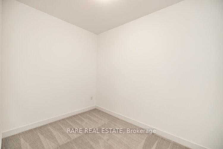 106 - 6 Spice Way, Barrie, ON L9J 0J9