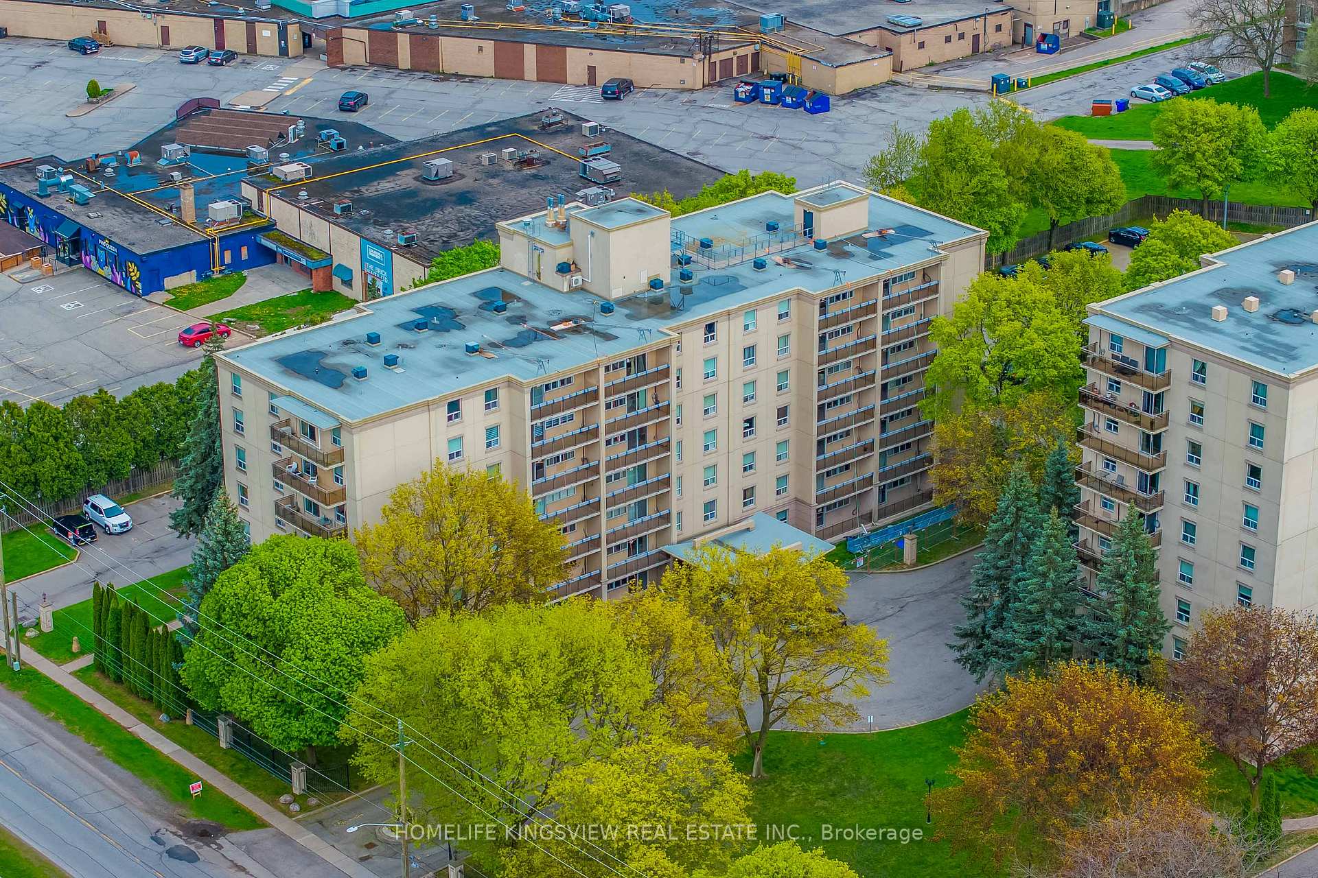 106 - 6390 HUGGINS Street, Niagara Falls, ON L2J 1H1