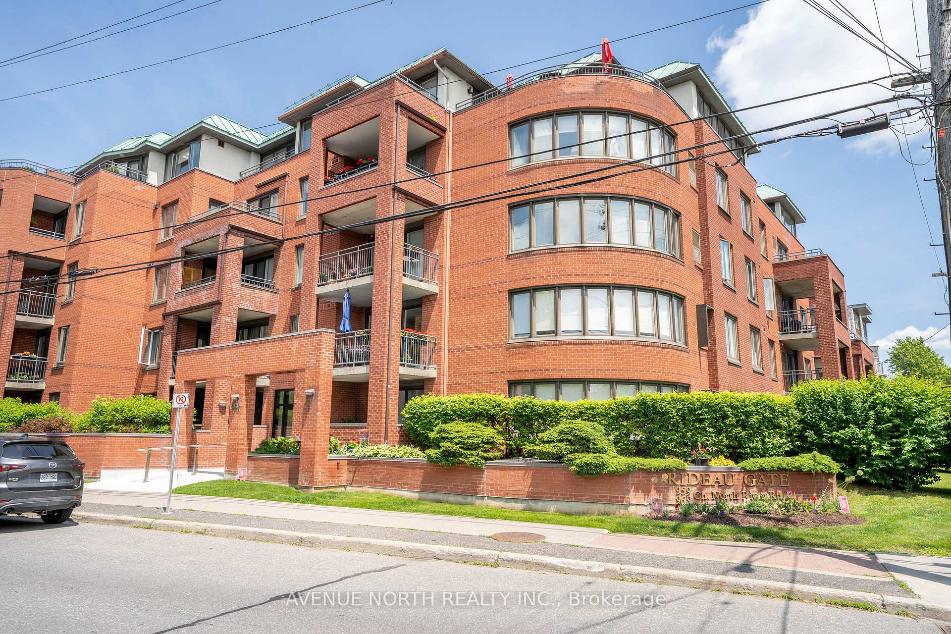106 - 969 North River Road, Overbrook - Castleheights and Area, ON K1K 3V3