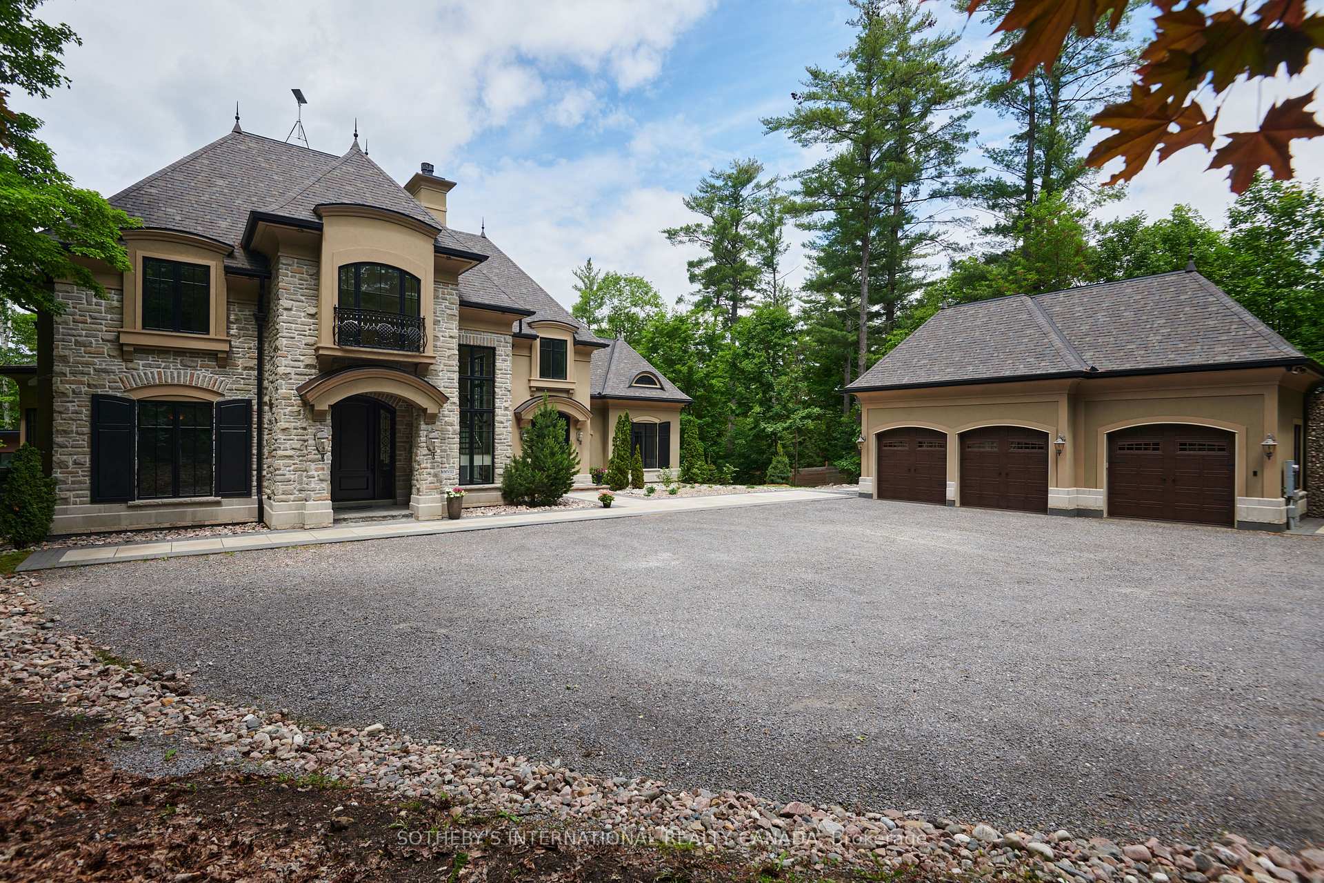 106 Lorlei Drive, McNab/Braeside, ON K0A 3L0