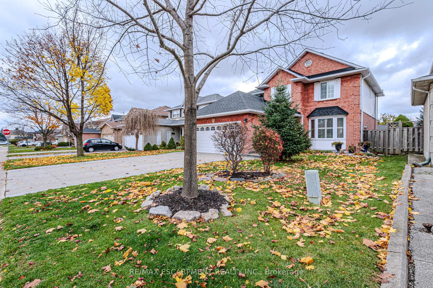 106 Rushdale Drive, Hamilton, ON L8W 2Z1