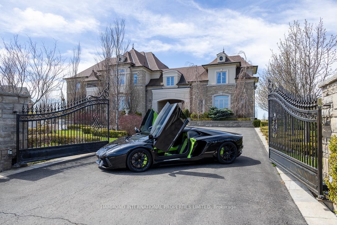 106 Stallions Court, Vaughan, ON L6A 4V5