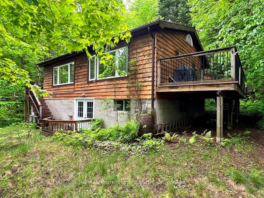 1063 Esson Creek Lane, Highlands East, ON K0L 3C0