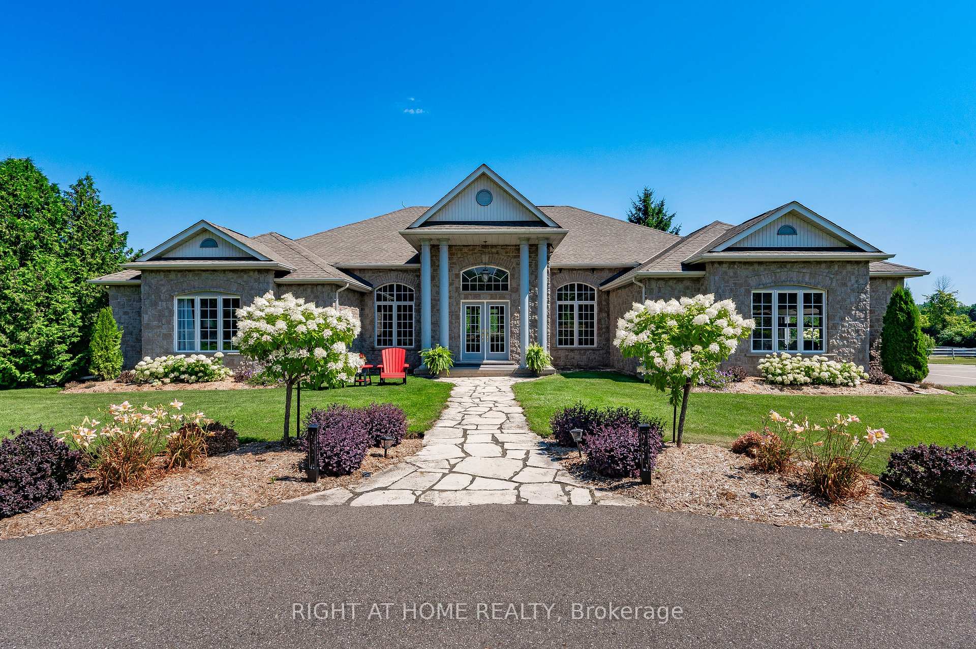 10635 First Line, Milton, ON L0P 1J0