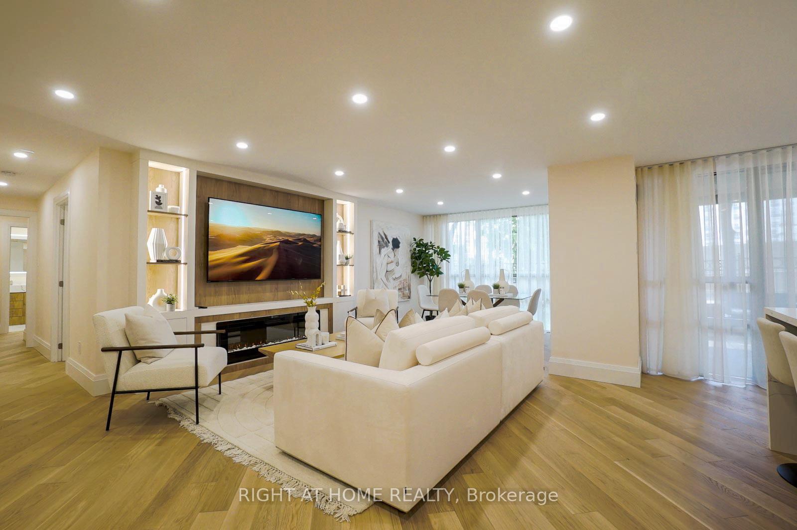 107 - 18 Lower Village Gate, Toronto, ON M5P 3M1