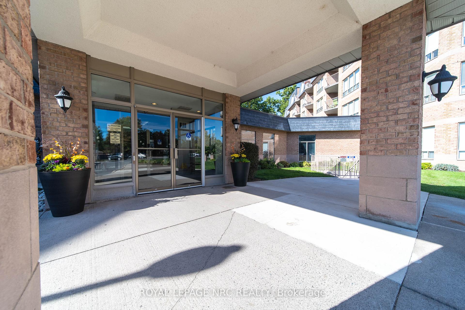 107 - 8111 Forest Glen Drive, Niagara Falls, ON L2H 2Y7