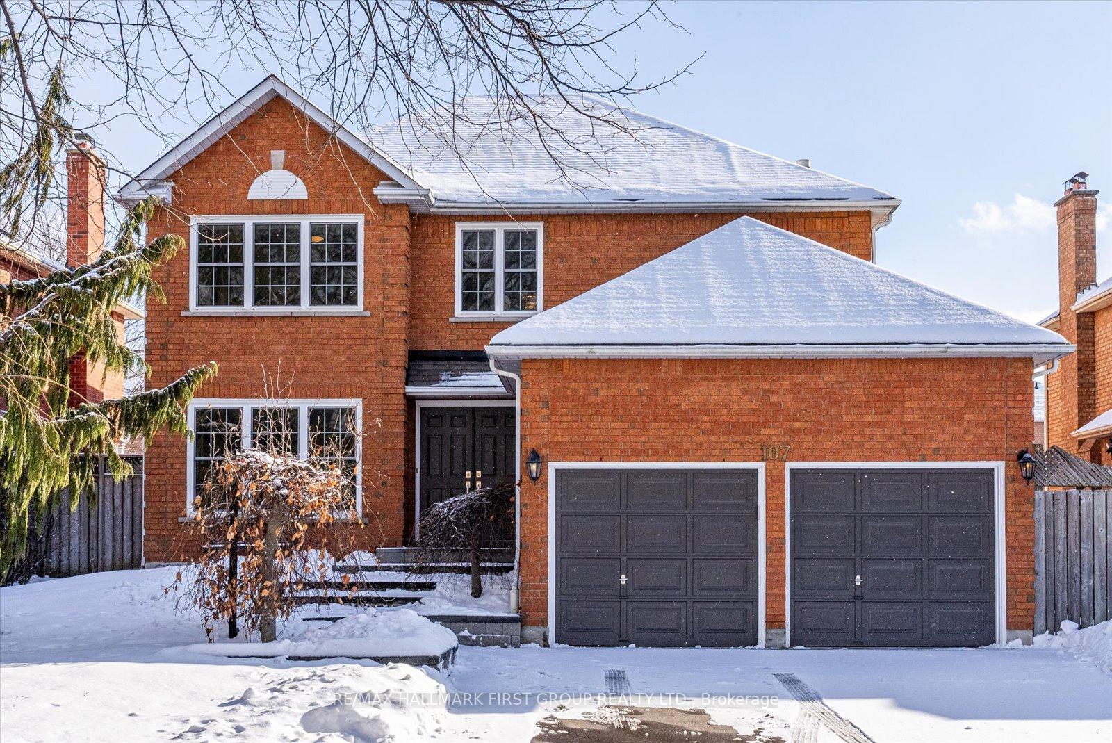 107 Erickson Drive, Whitby, ON L1N 8Z2