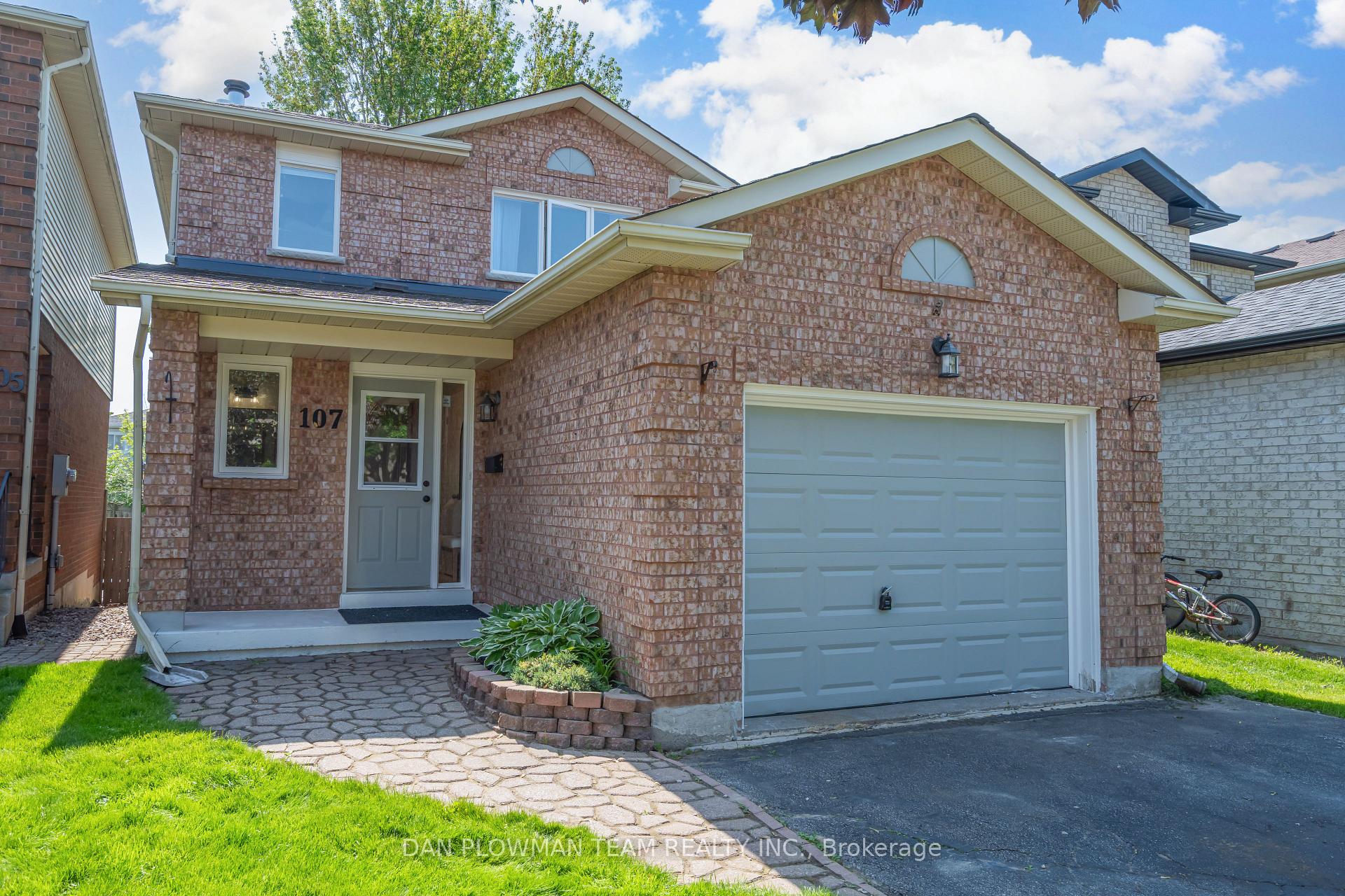 107 Poolton Crescent, Clarington, ON L1E 2H6