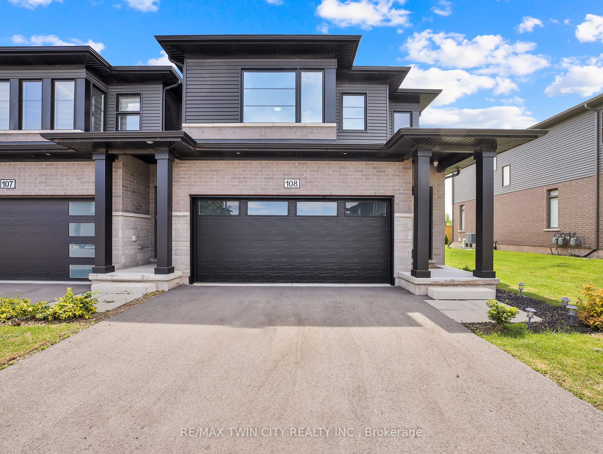 108 - 4552 Portage Road, Niagara Falls, ON L2E 6A8