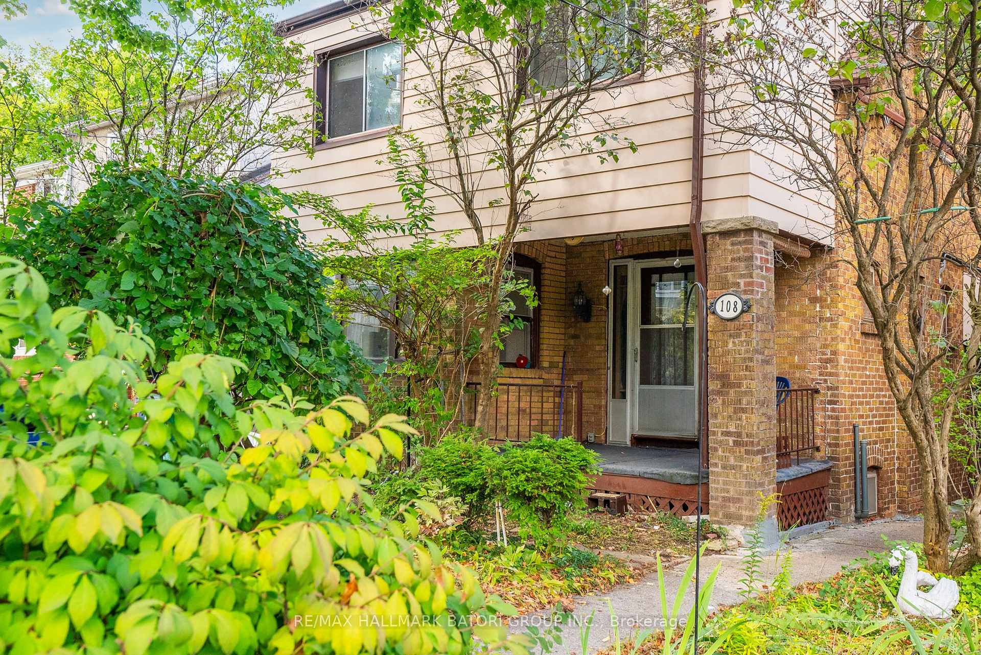 108 Glenforest Road, Toronto, ON M4N 1Z9