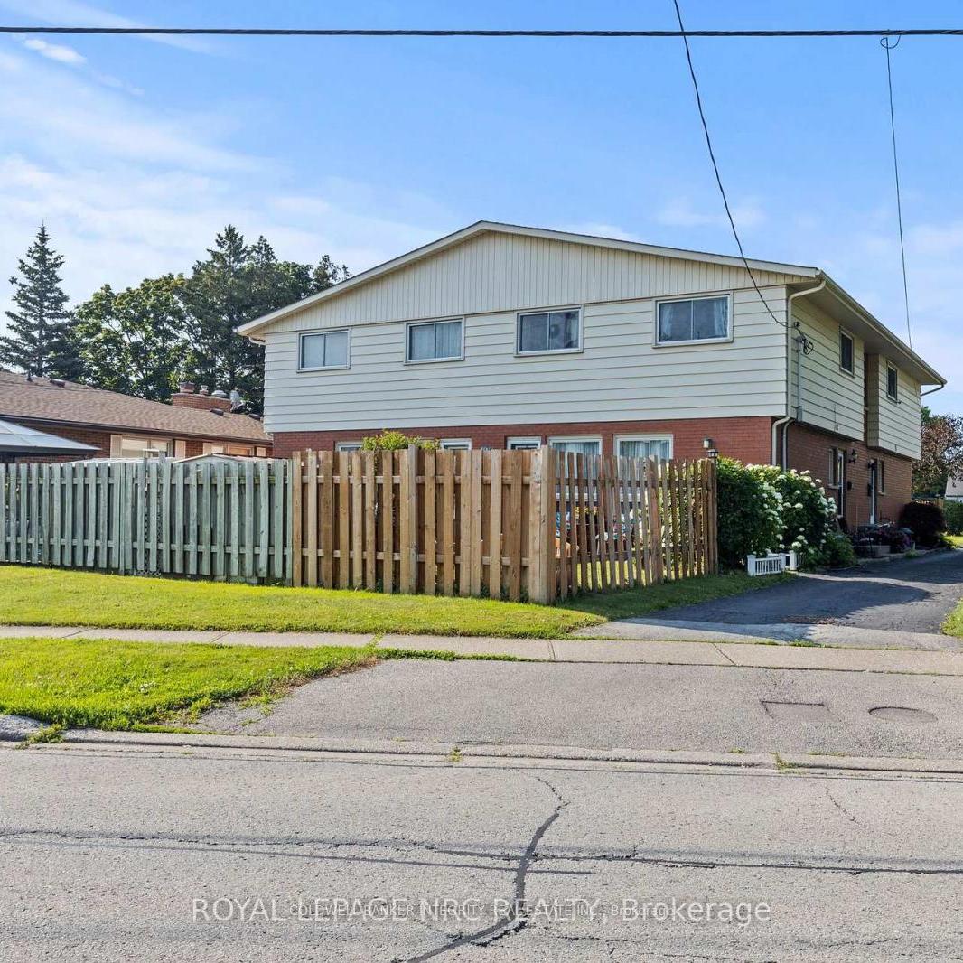 3 - 108 Scott Street, St. Catharines, ON L2N 1G9