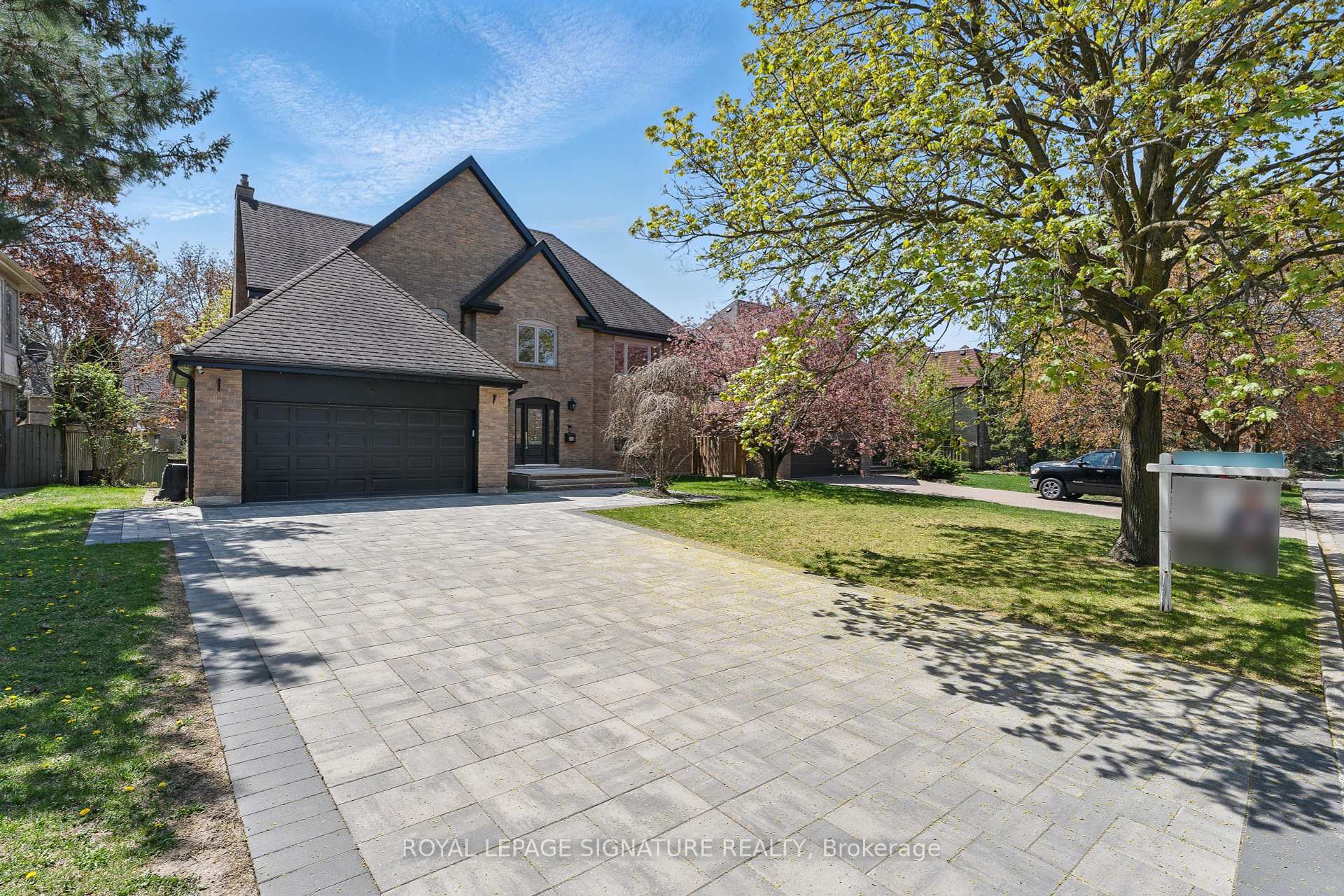 108 Winchester Lane, Richmond Hill, ON L4C 6Y7