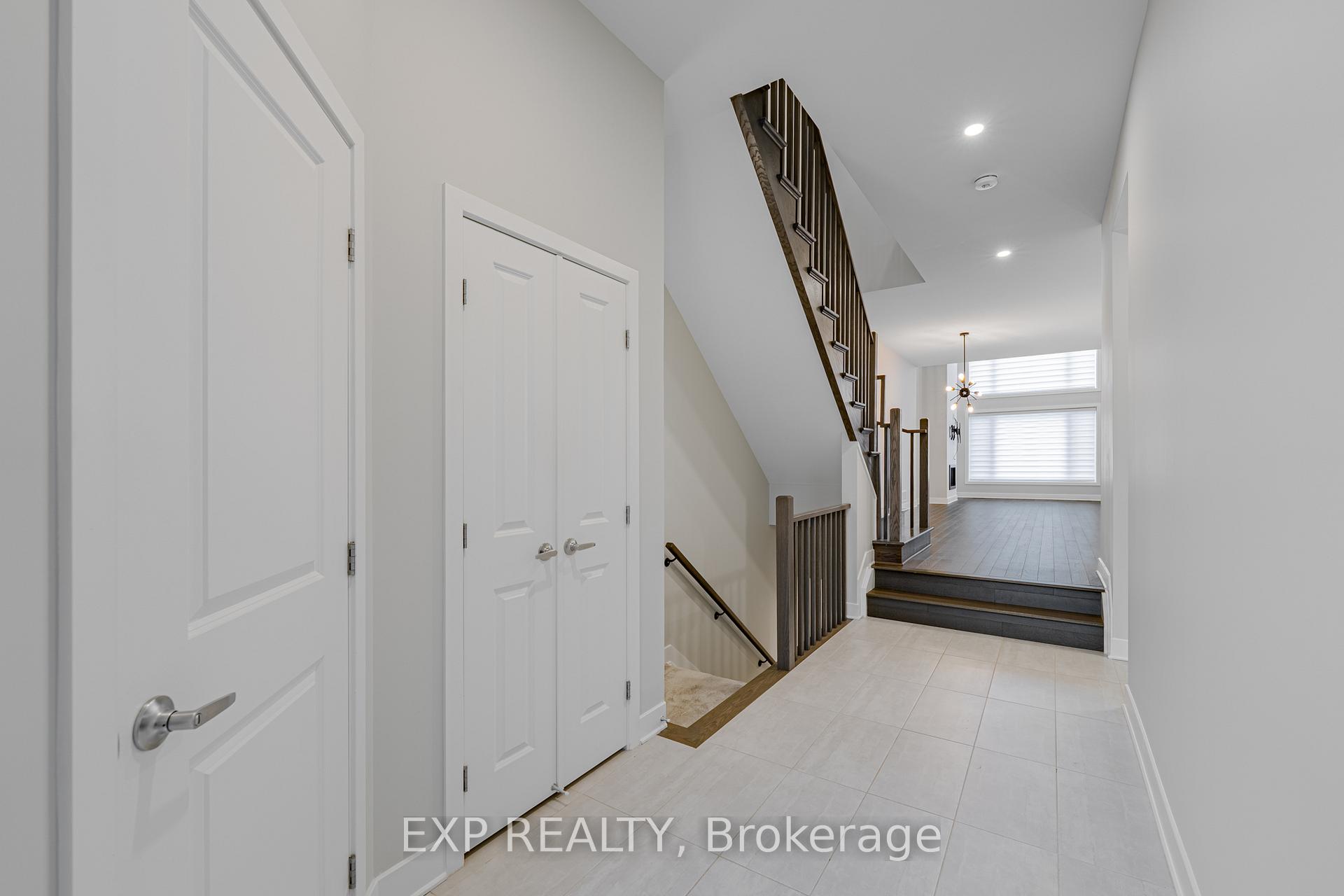 1082 LUNAR GLOW Crescent, Blossom Park - Airport and Area, ON K4M 0J8