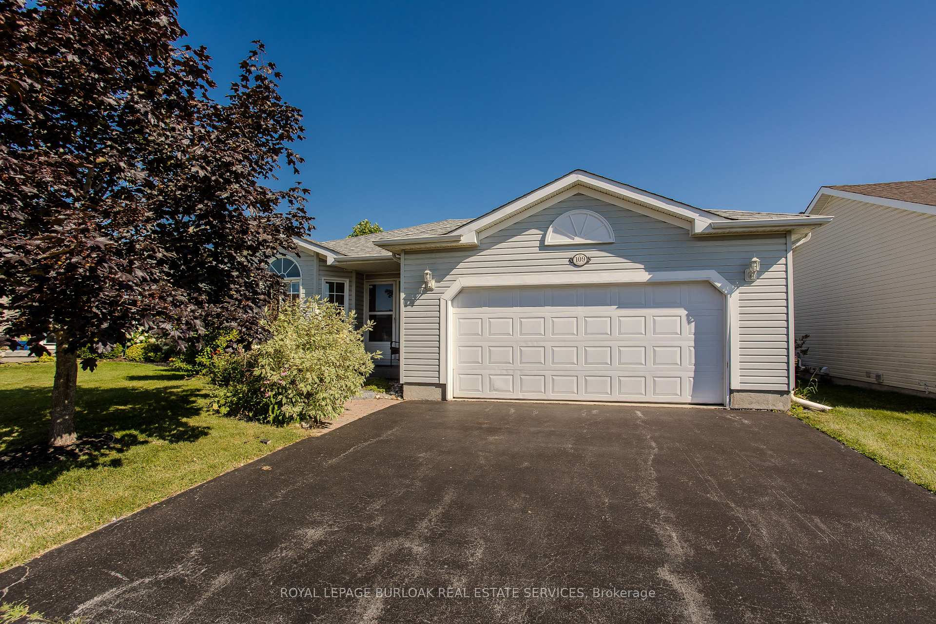 109 Emerald Court, Hamilton, ON L8B 1A5