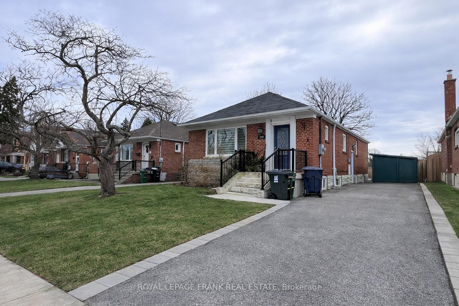 109 Flora Drive, Toronto, ON M1P 1A7