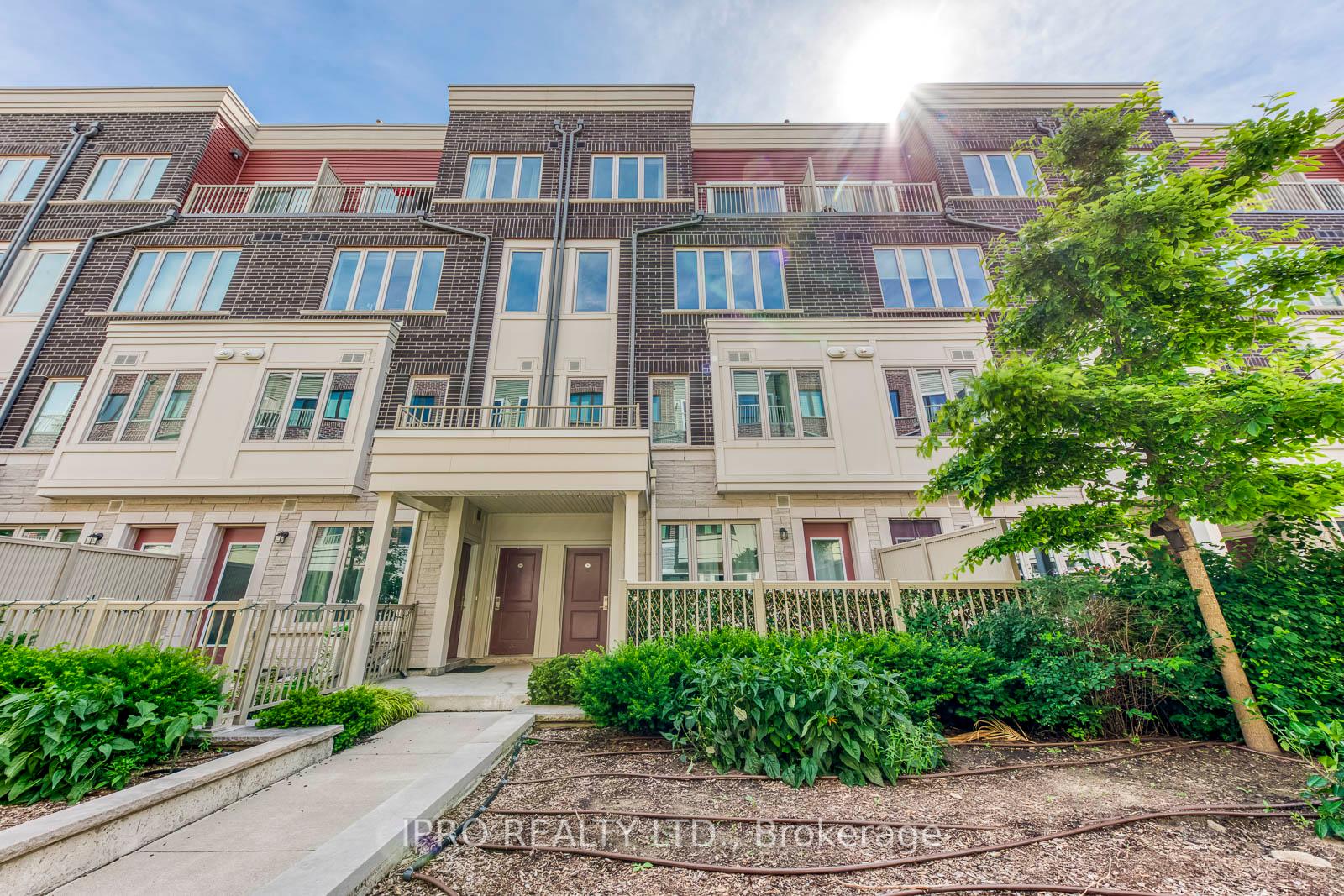 11 - 100 Long Branch Avenue, Toronto, ON M8W 0C1
