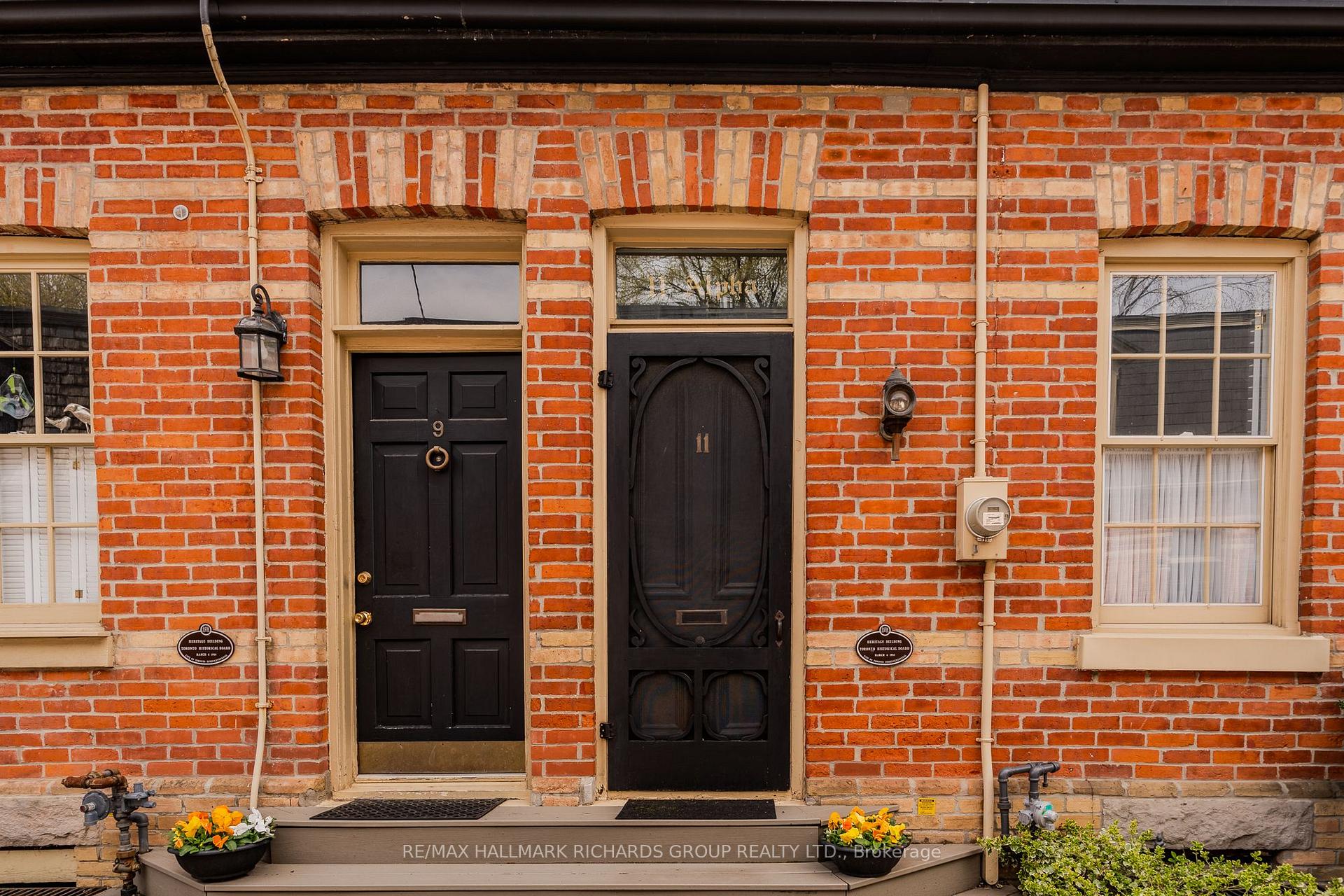 11 Alpha Avenue, Toronto, ON M4X 1J2