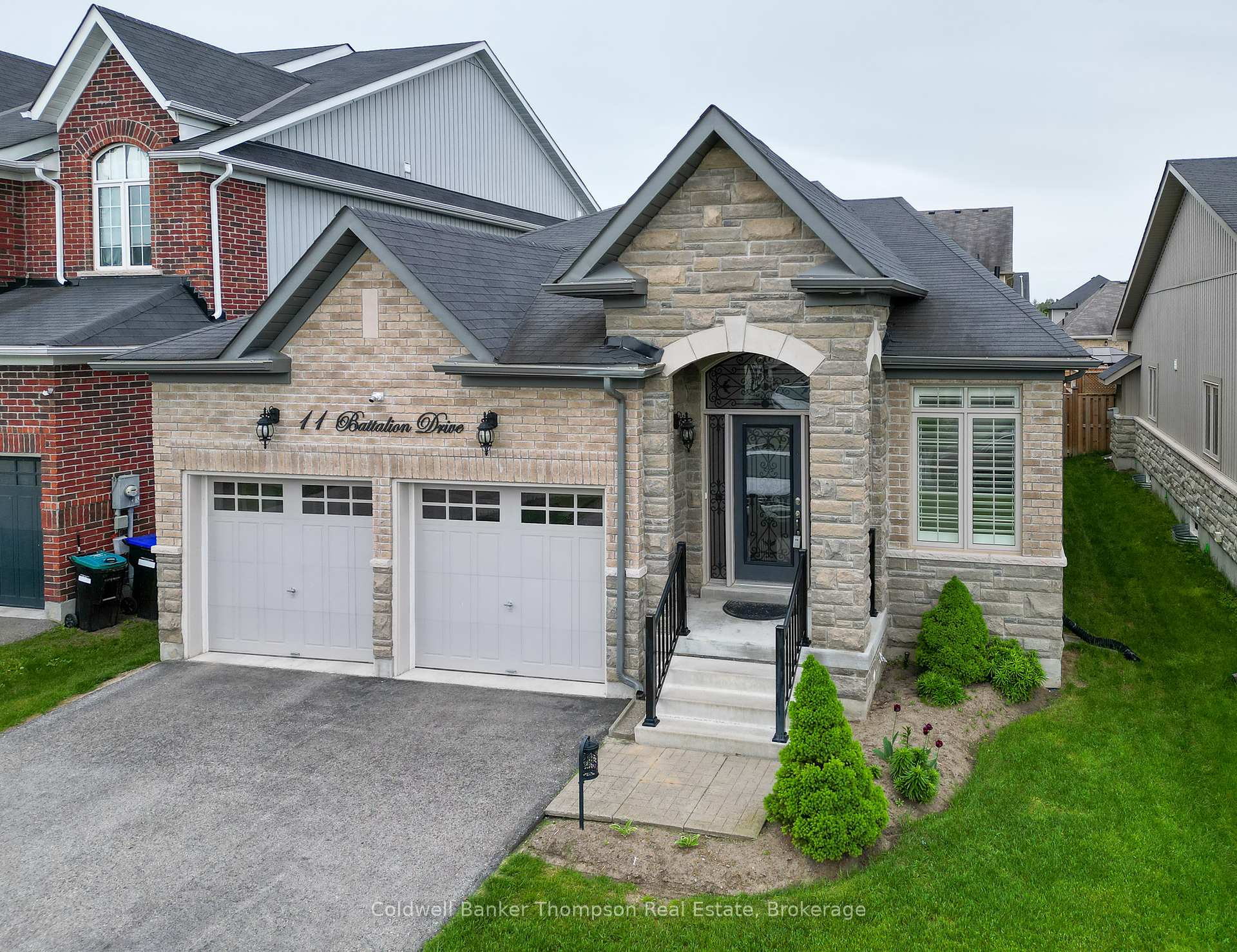 11 Battalion Drive, Essa, ON L3W 0B3