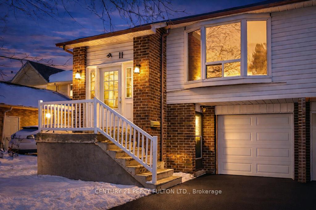 11 Bay Crest Drive, Brampton, ON L6Z 1H5