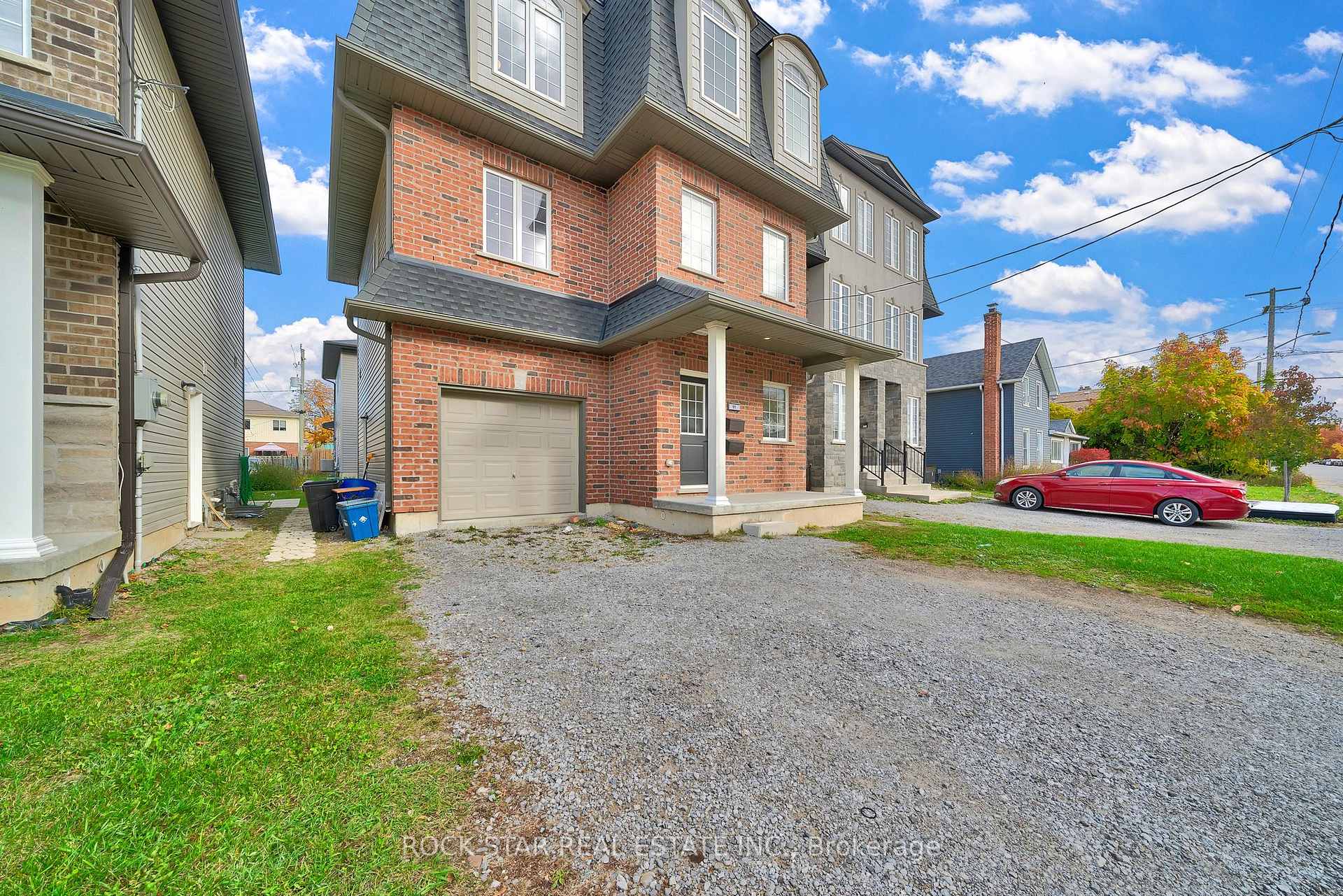 Lower - 11 chestnut Street E, St. Catharines, ON L2T 1G6