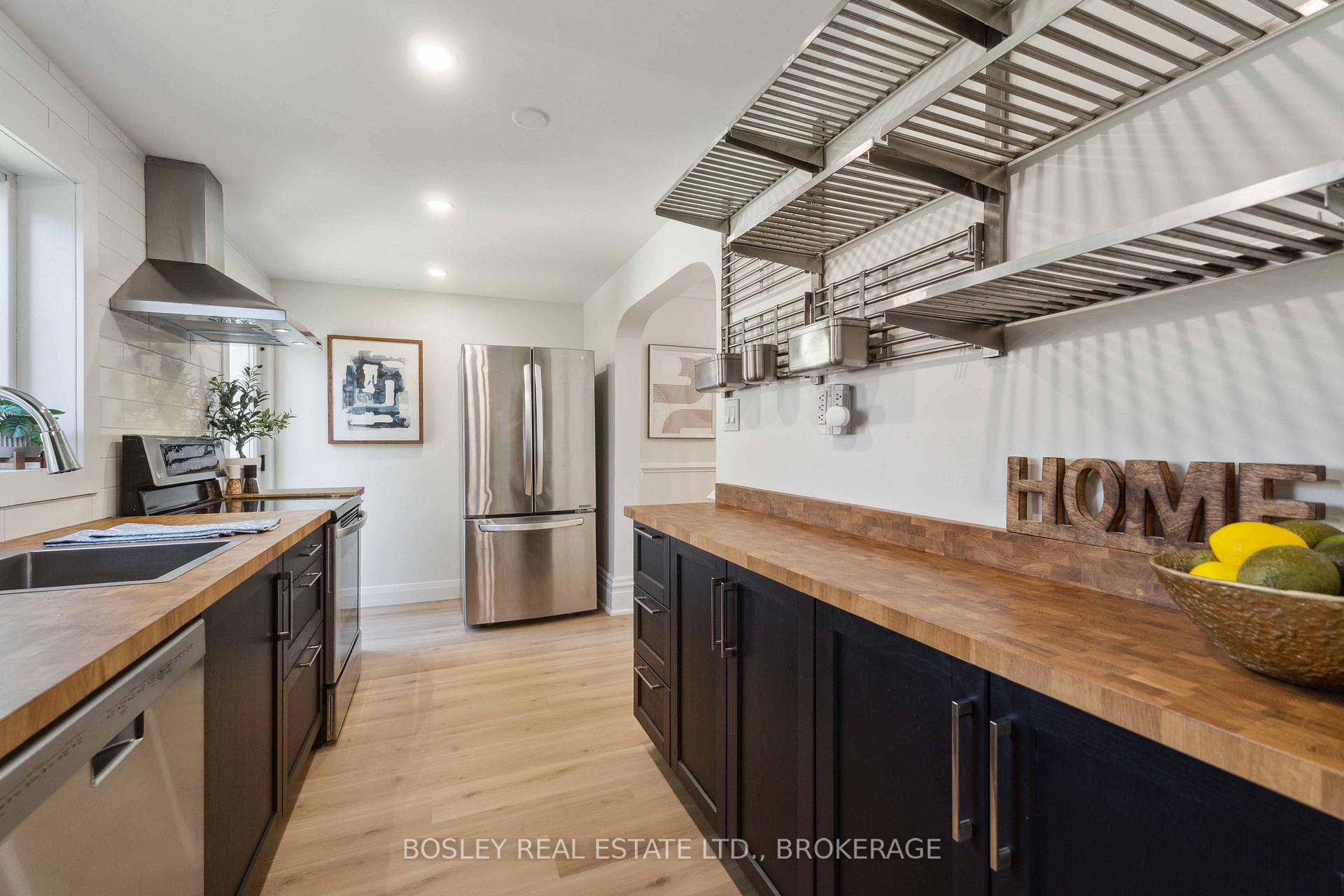 11 Gerrard Street, St. Catharines, ON L2R 5S8