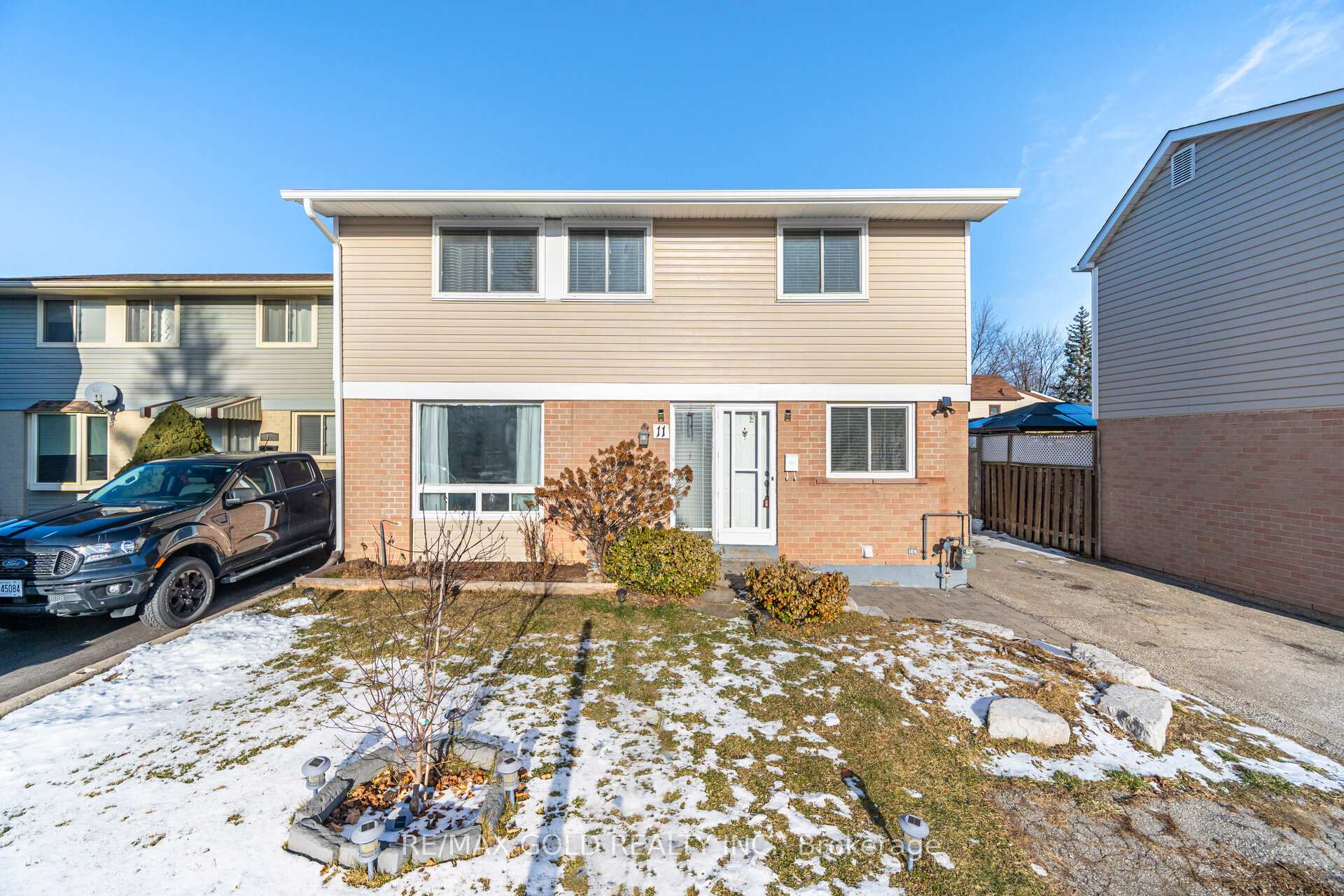 11 Horatio Court, Brampton, ON L6S 1X8