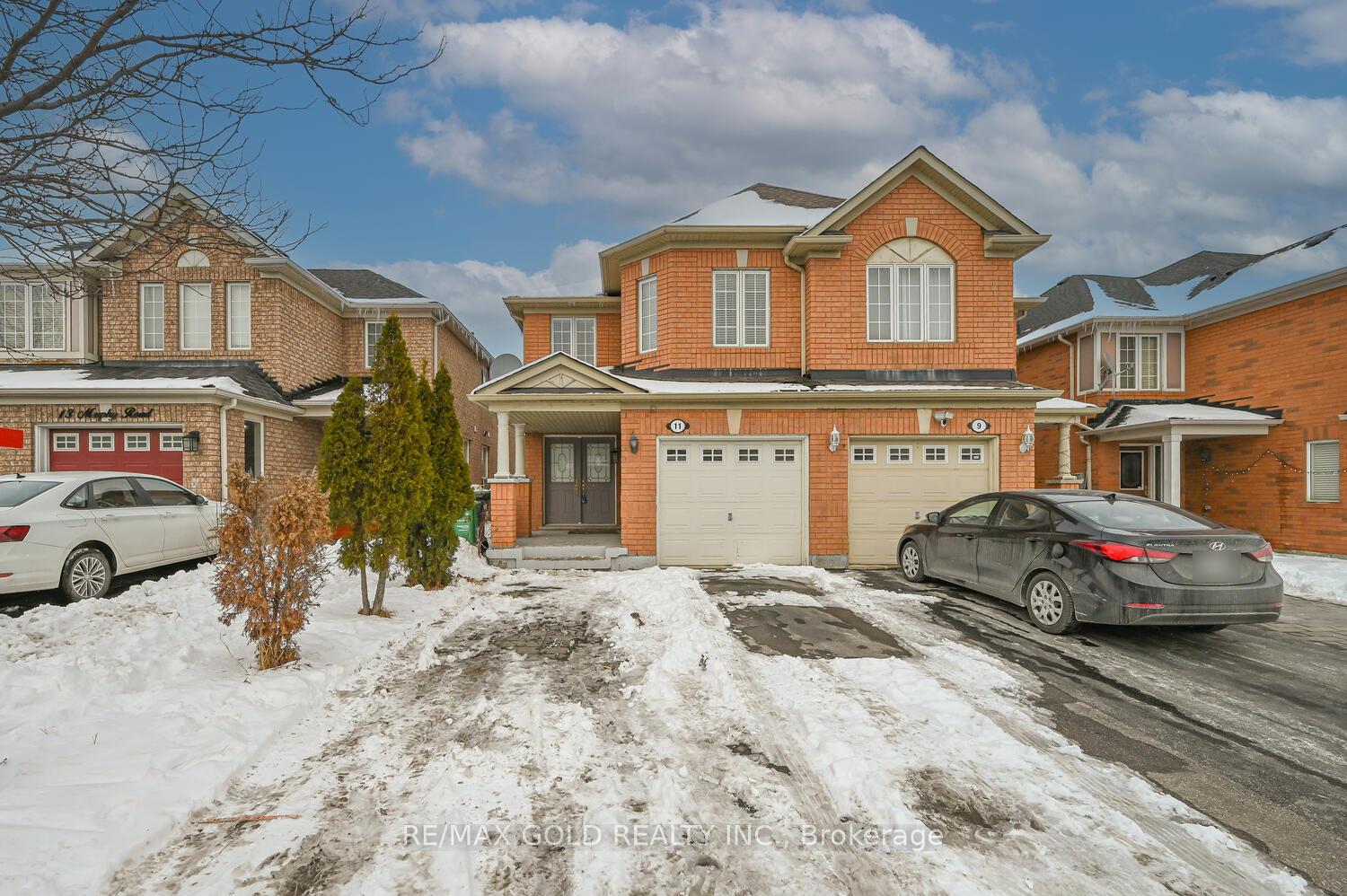 11 Murphy Road, Brampton, ON L6S 0B1