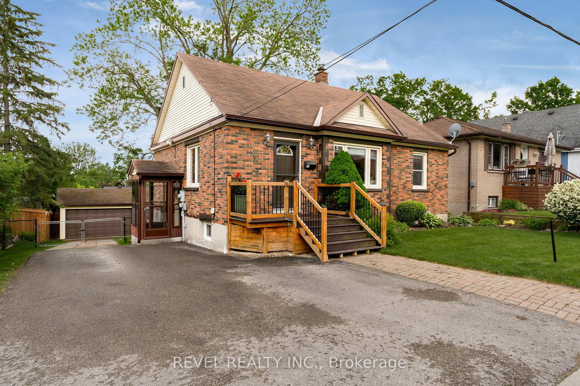 11 North Street, Barrie, ON L4M 2S1