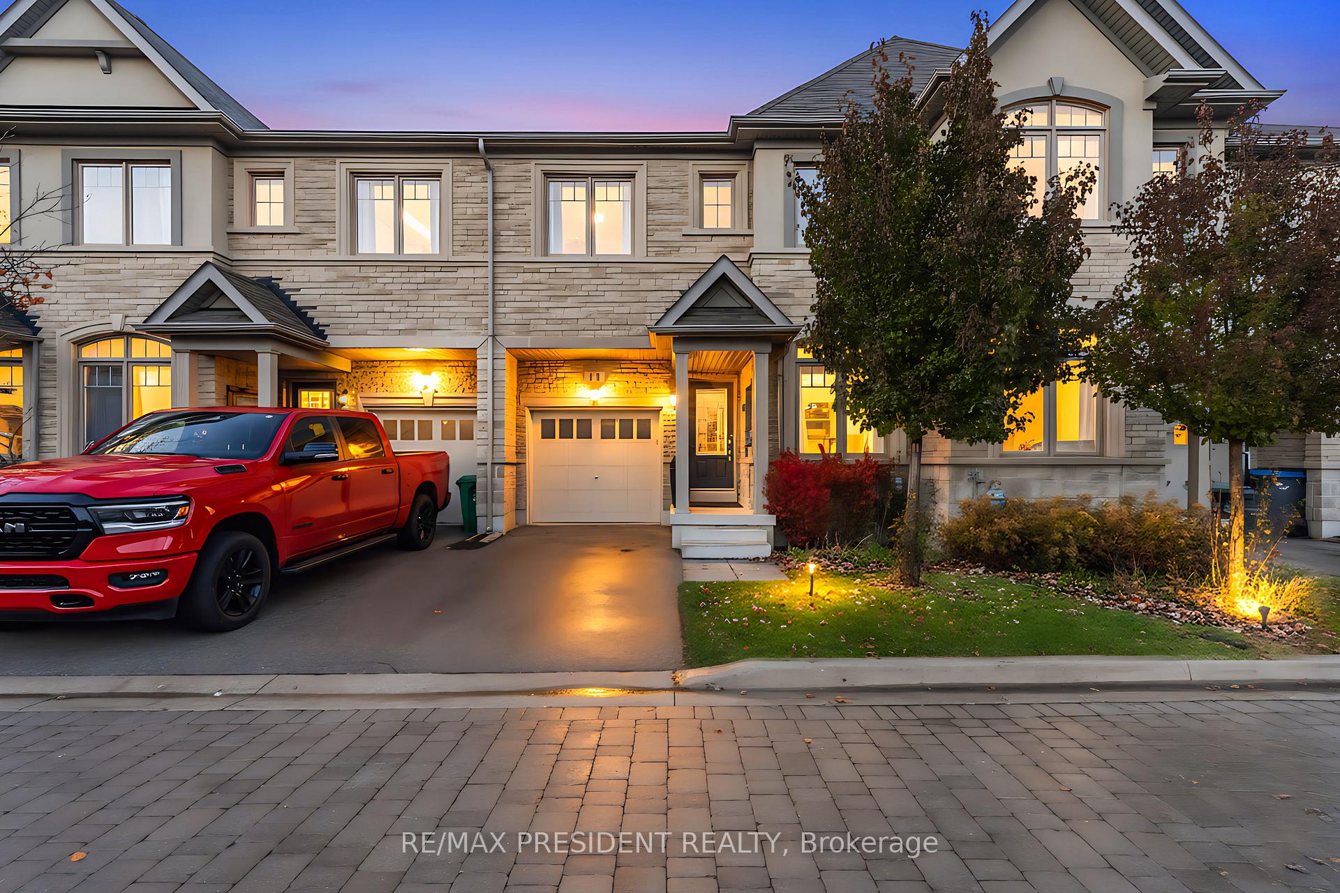 11 Oliana Way, Brampton, ON L6Y 6G8