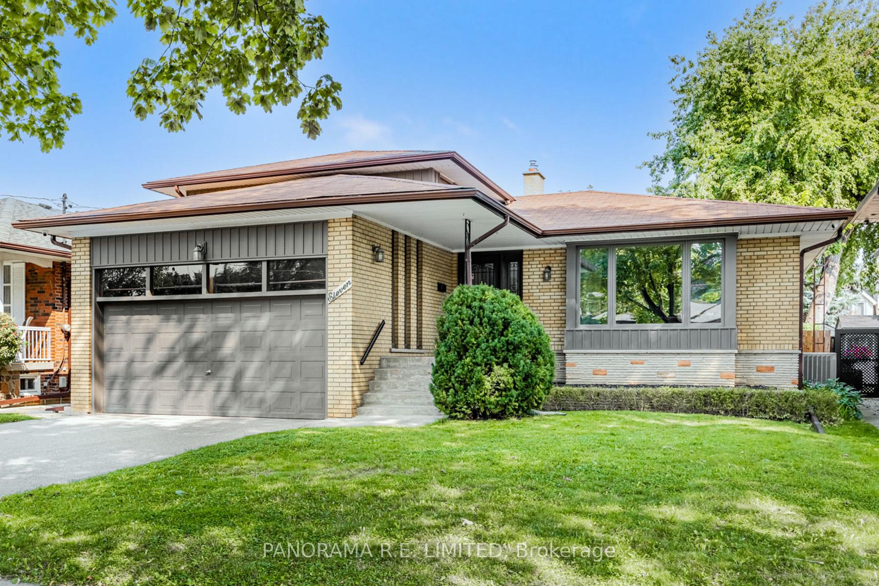 11 Park Manor Drive, Toronto, ON M9B 5C1