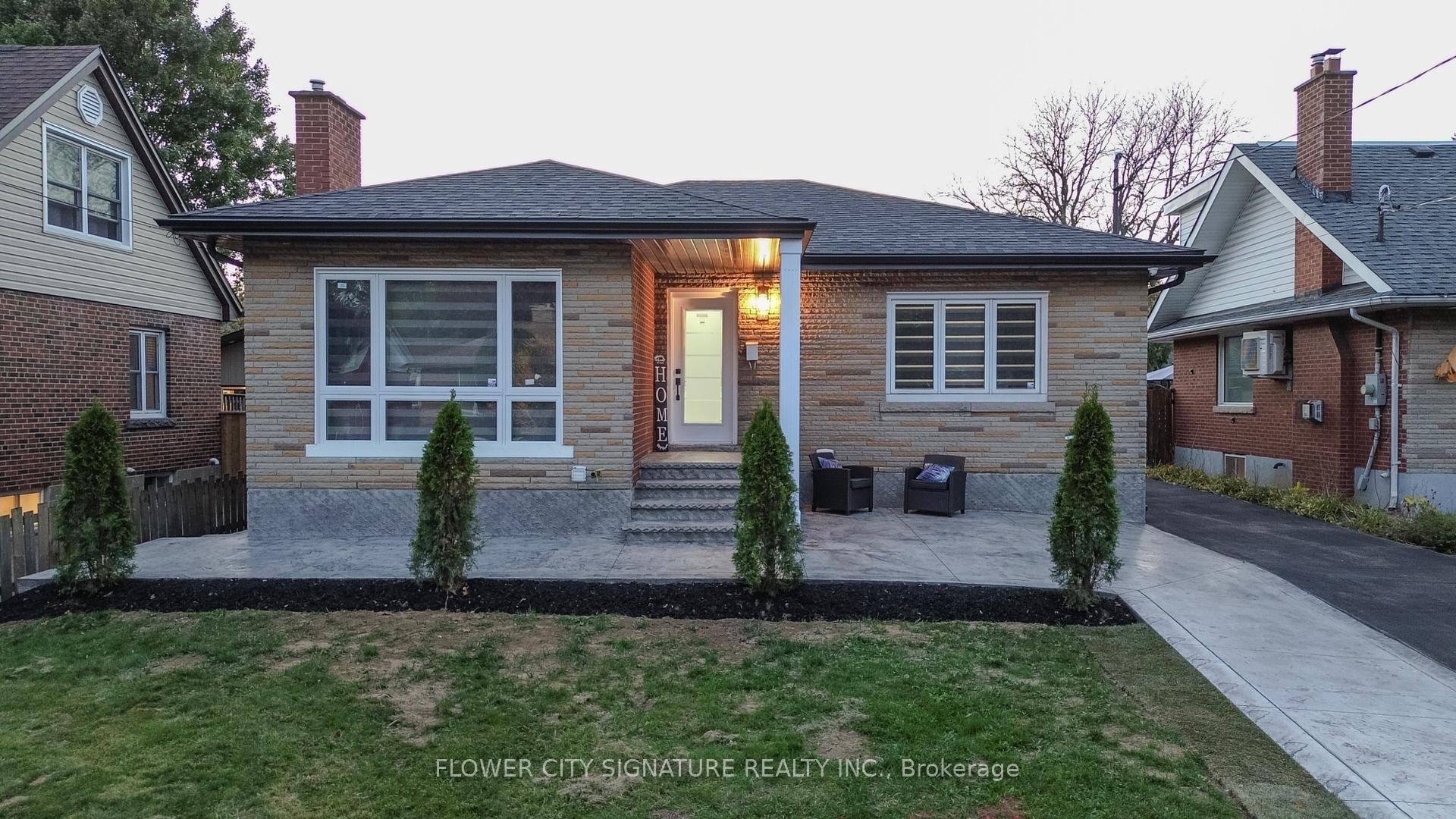 11 Rita Street, Hamilton, ON L9H 4S1