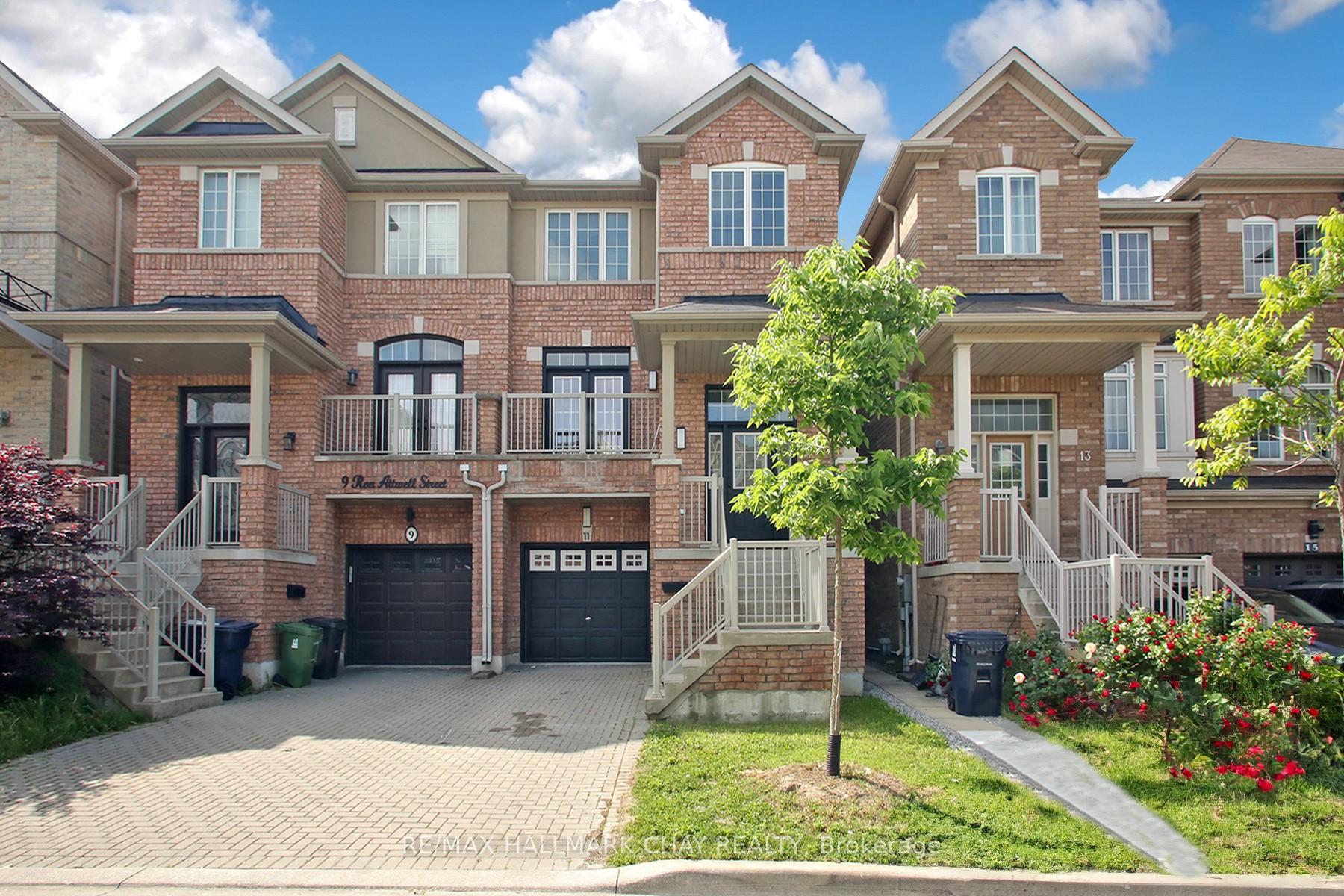 11 Ron Attwell Street, Toronto, ON M9M 0C1