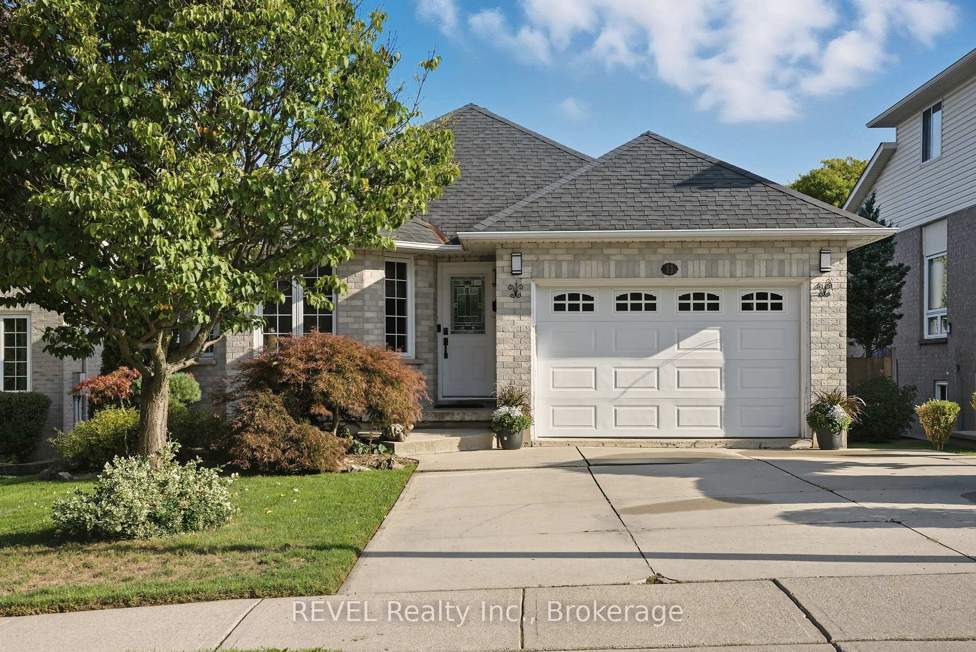 Hamilton Real Estate MLS® Listings & Houses For Sale