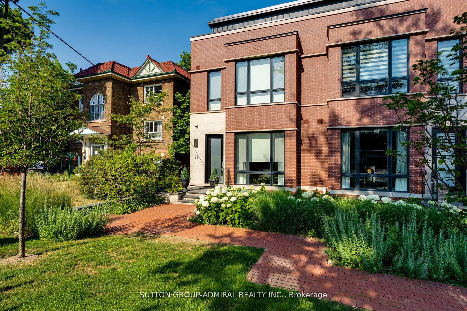 11 Thurloe Avenue, Toronto, ON M4S 0B4